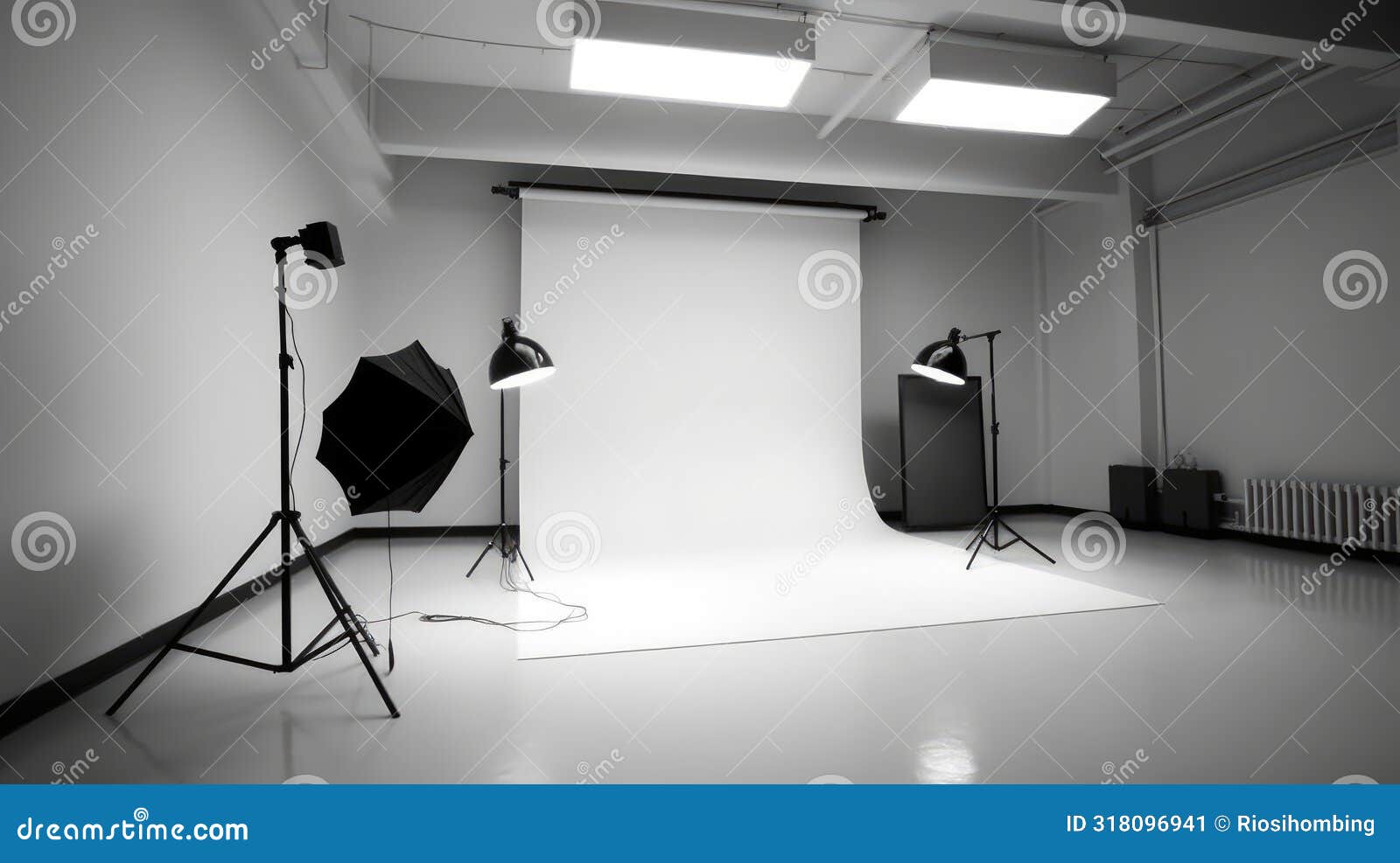 Photography Studio Setup for Model Shoots with Lighting Set and White ...