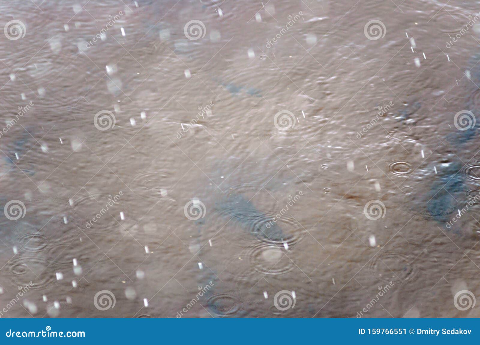 Photos of Falling Drops of Hail and Rain with Rapid Speed are Broken on ...