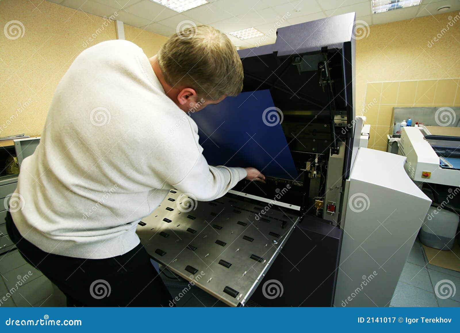 Phototypesetting equipment stock image. Image of jobbing - 2141017