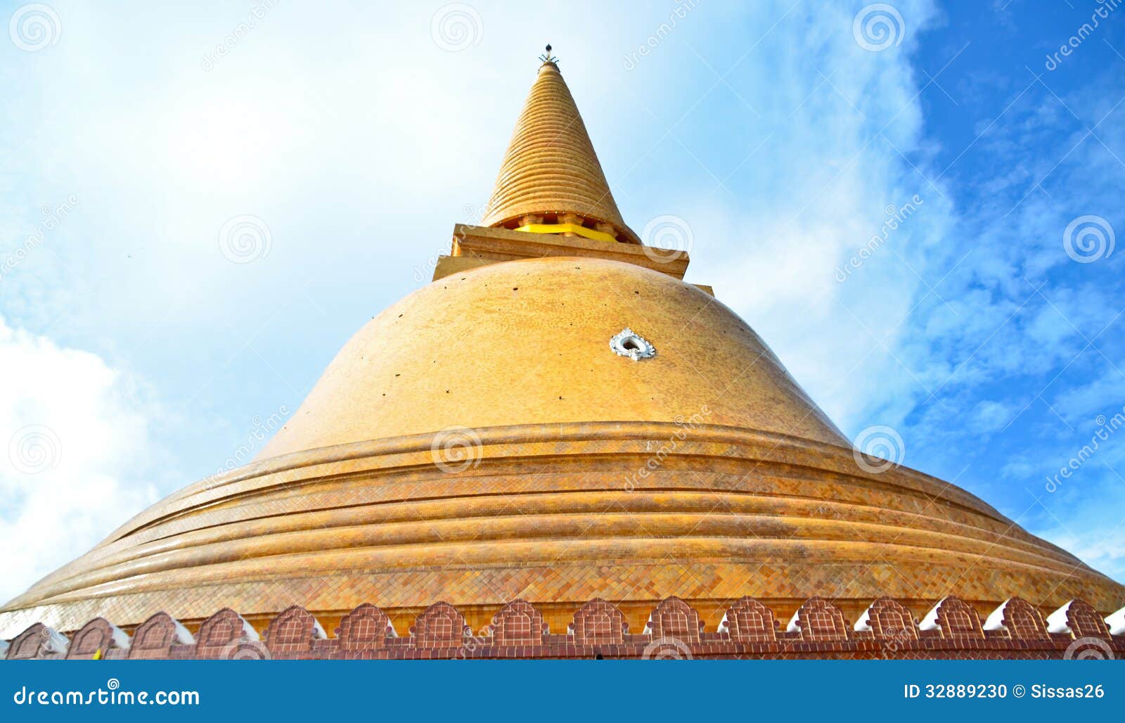 Phra Pathom Chedi stock photo. Image of stupa, grand - 32889230
