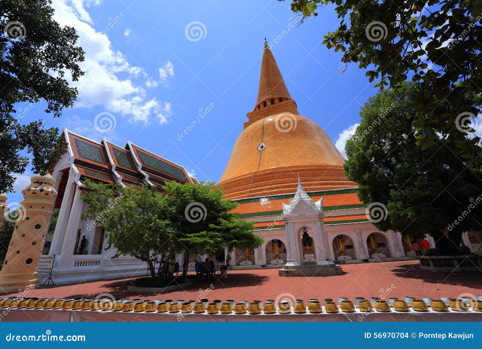 Phra Pathom Chedi stock photo. Image of blue, beautiful - 56970704