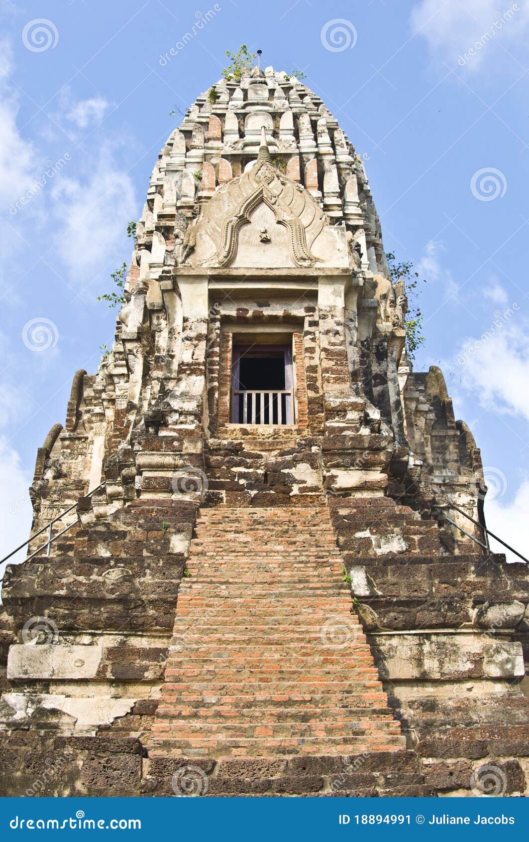 Phra Prang Pathan stock image. Image of ancient, asia - 18894991