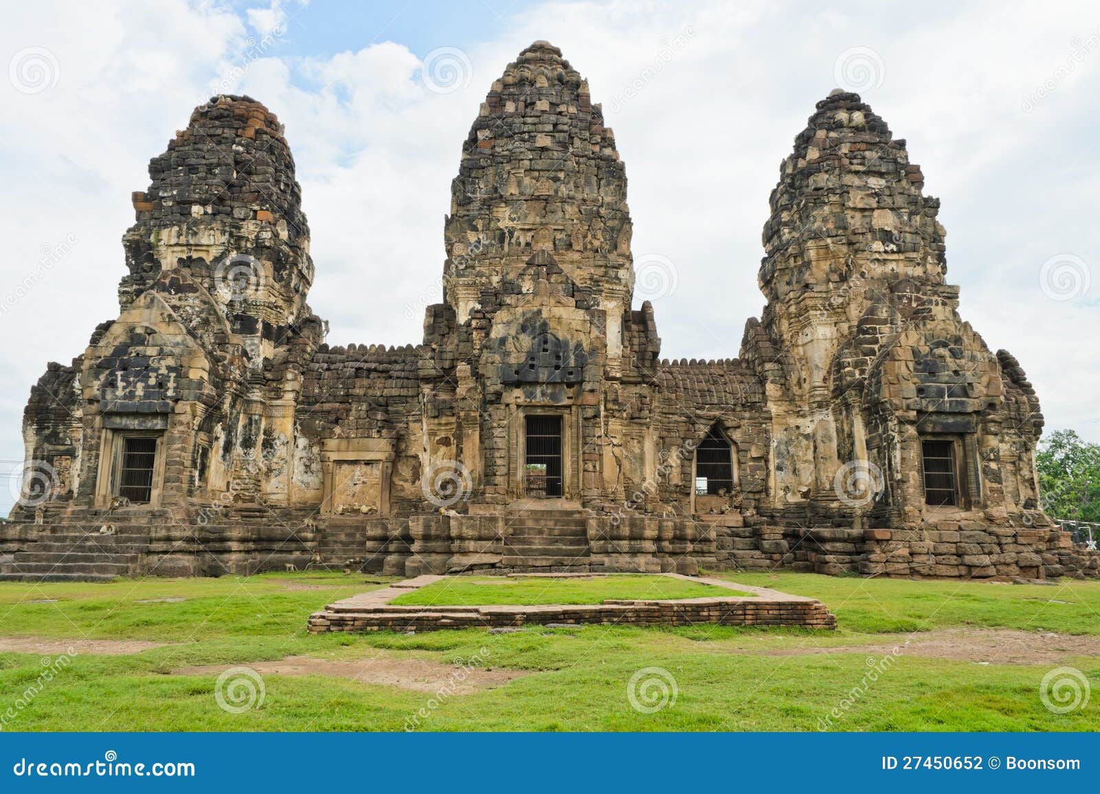 Phra Prang Sam Yot Royalty-Free Stock Image | CartoonDealer.com #27450652