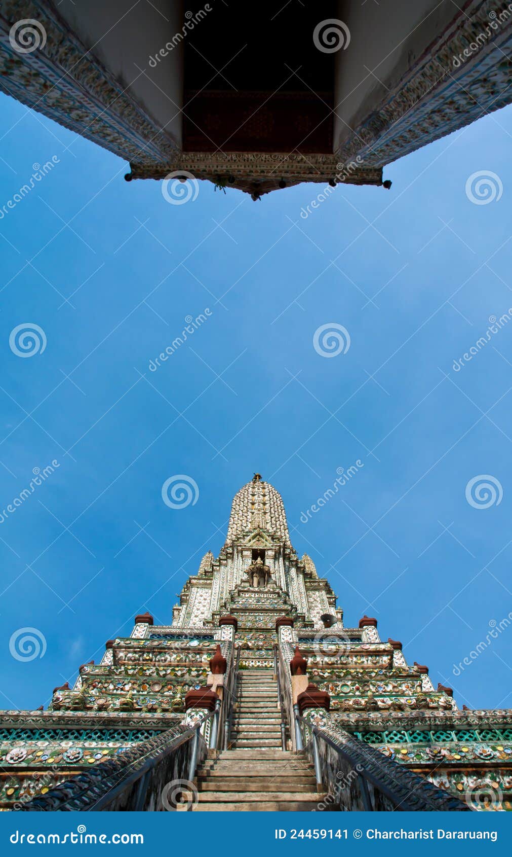 Phra Prang of Wat Arun Temple Stock Image - Image of meditation ...
