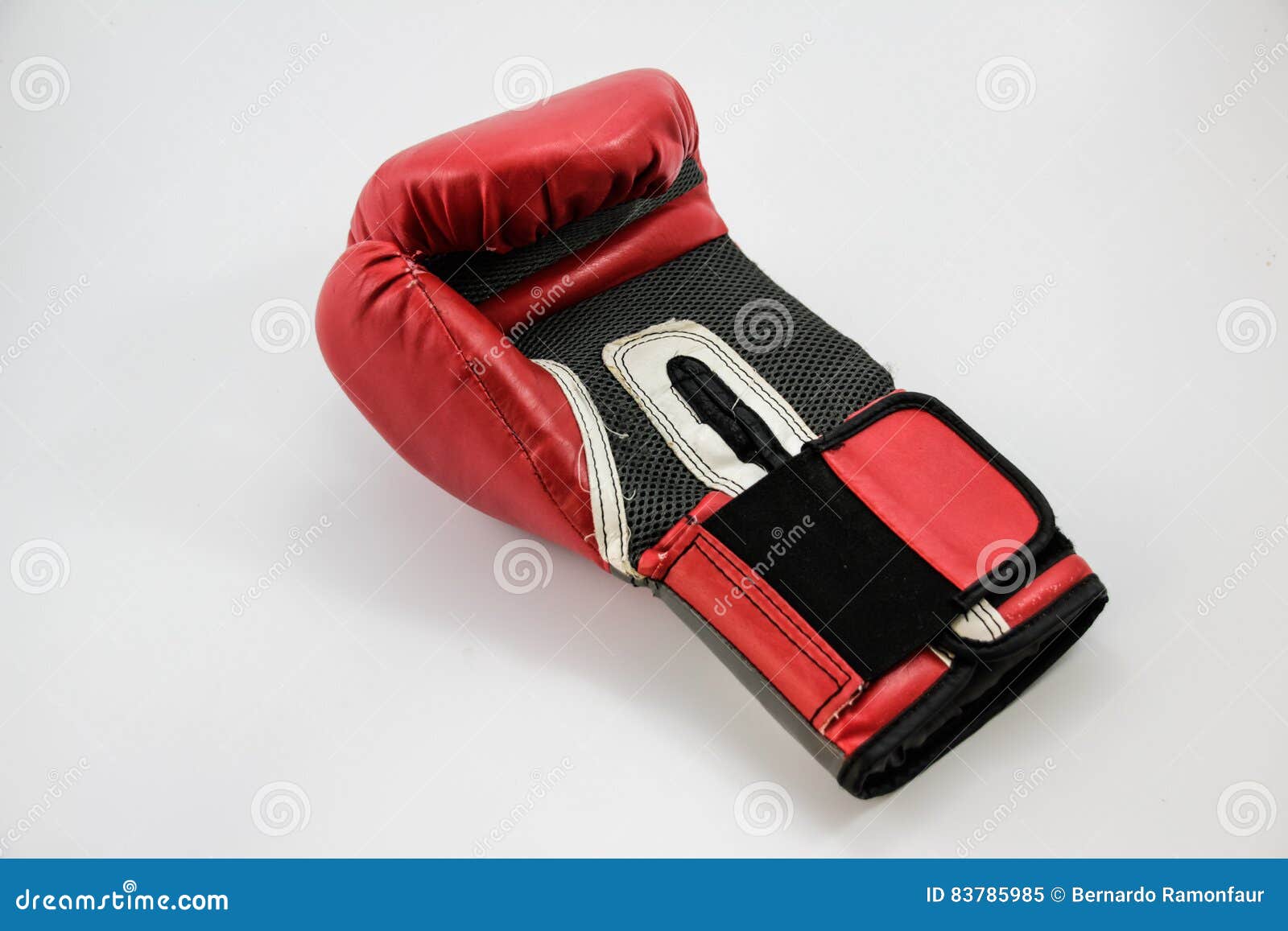 Phtograph Rosso Del Guantone Da Pugile Immagine Stock - Immagine di ...