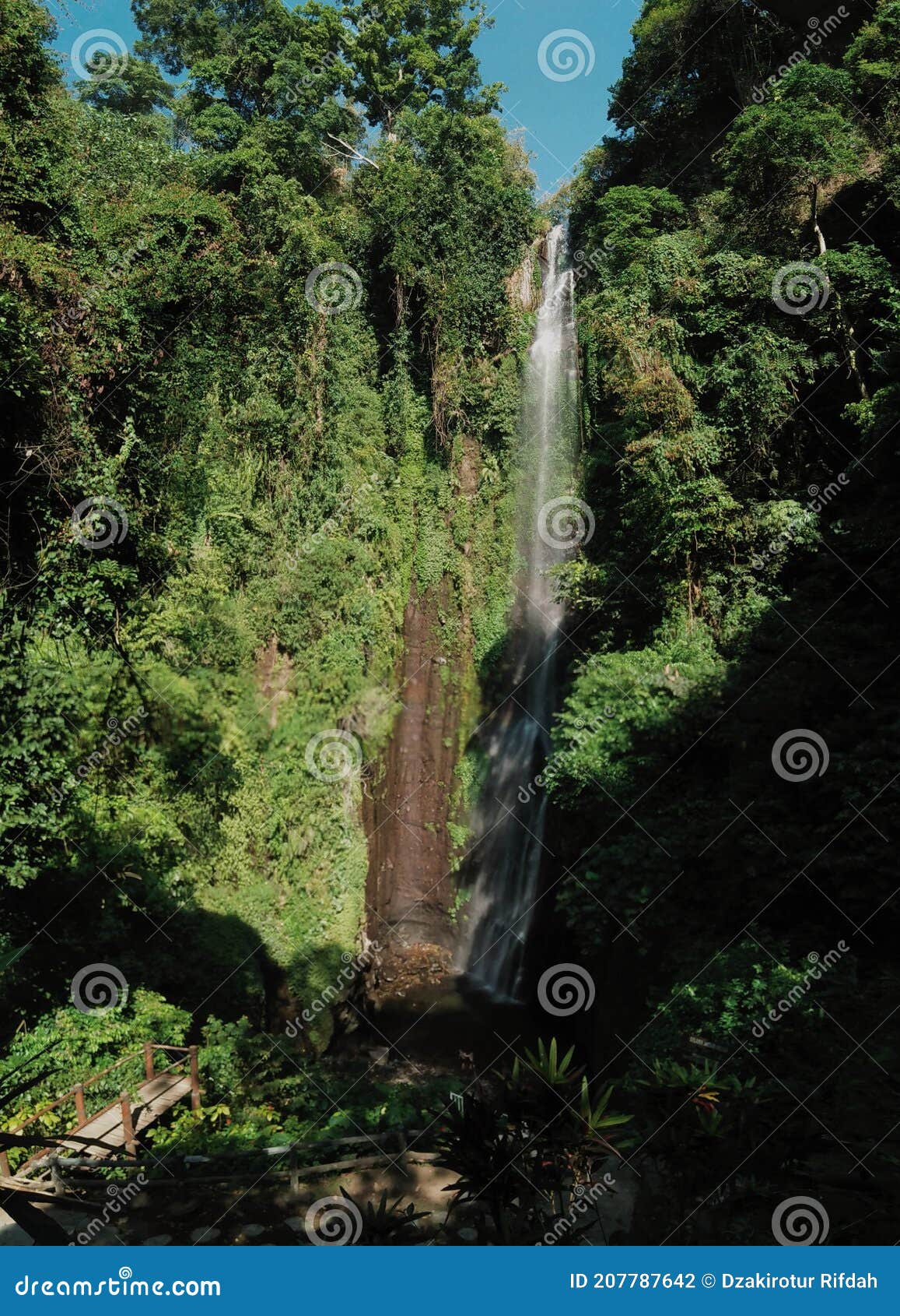 Phutuk Truno Waterfall & X28;Air Terjun Puthuk Truno& X29; Stock Photo ...