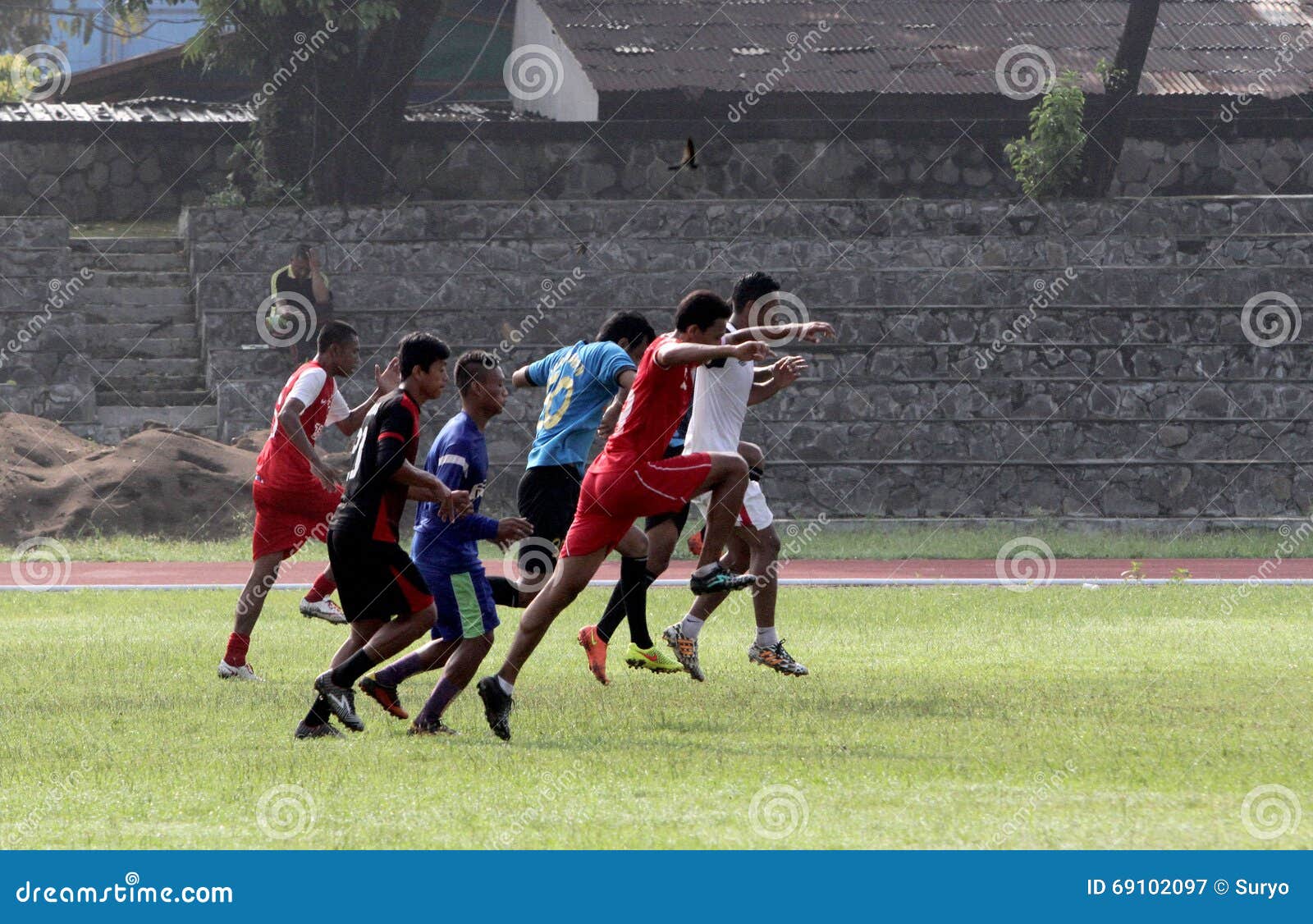 Physical exercise editorial photography. Image of solo - 69102097