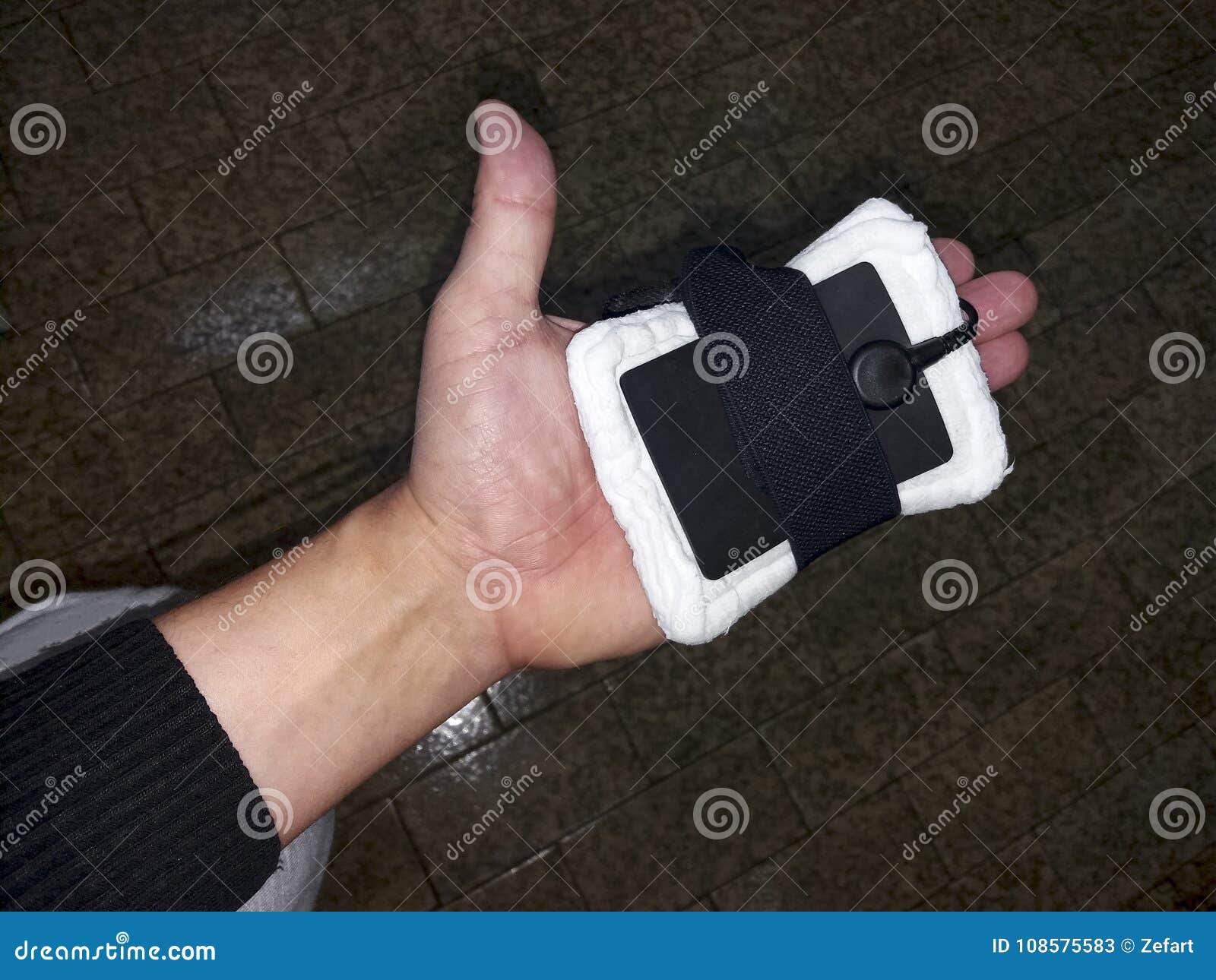 Physiotherapy Electrical Impulse Shock Treatment Stock Image - Image of ...