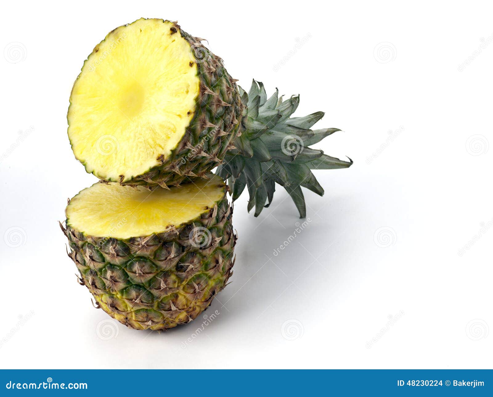 Piña Cortada Fotos De Stock - Descarga 2,848 Fotos Libres de Derechos