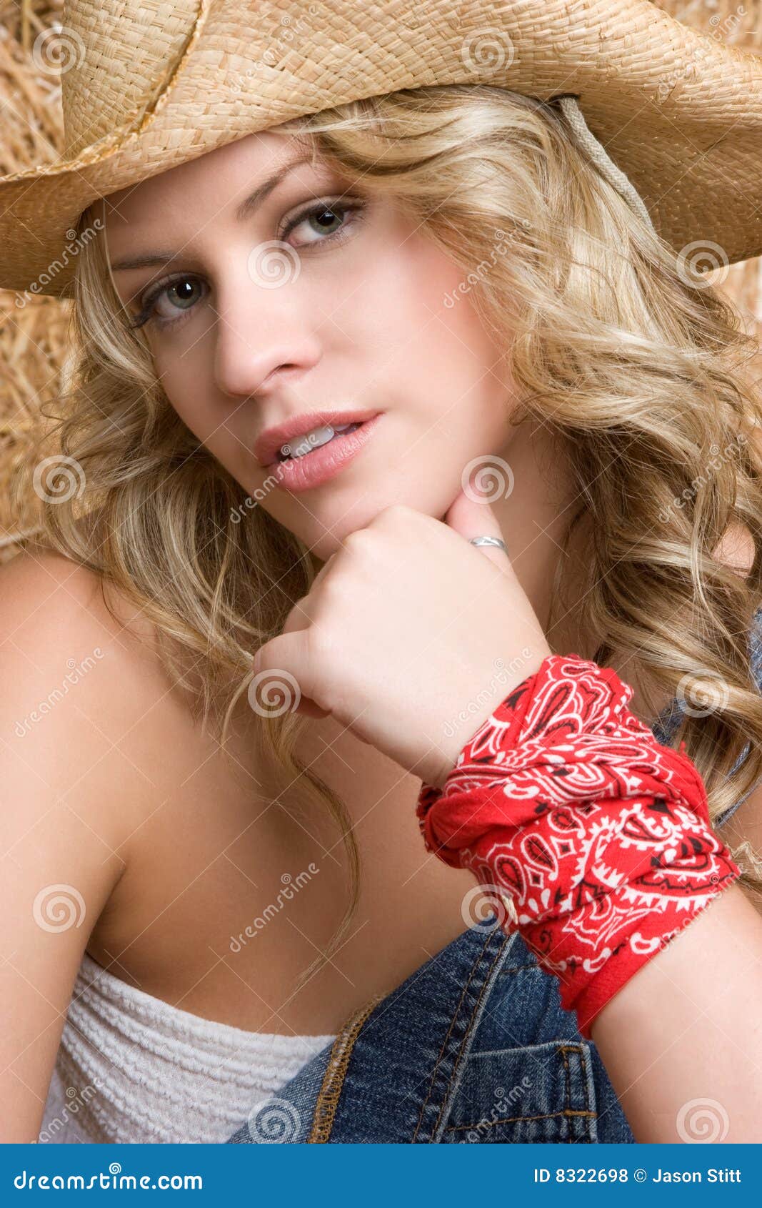 Zdjęcia Modela z obrazu o ID 8322698 od Jason Stitt - Keeweeboy