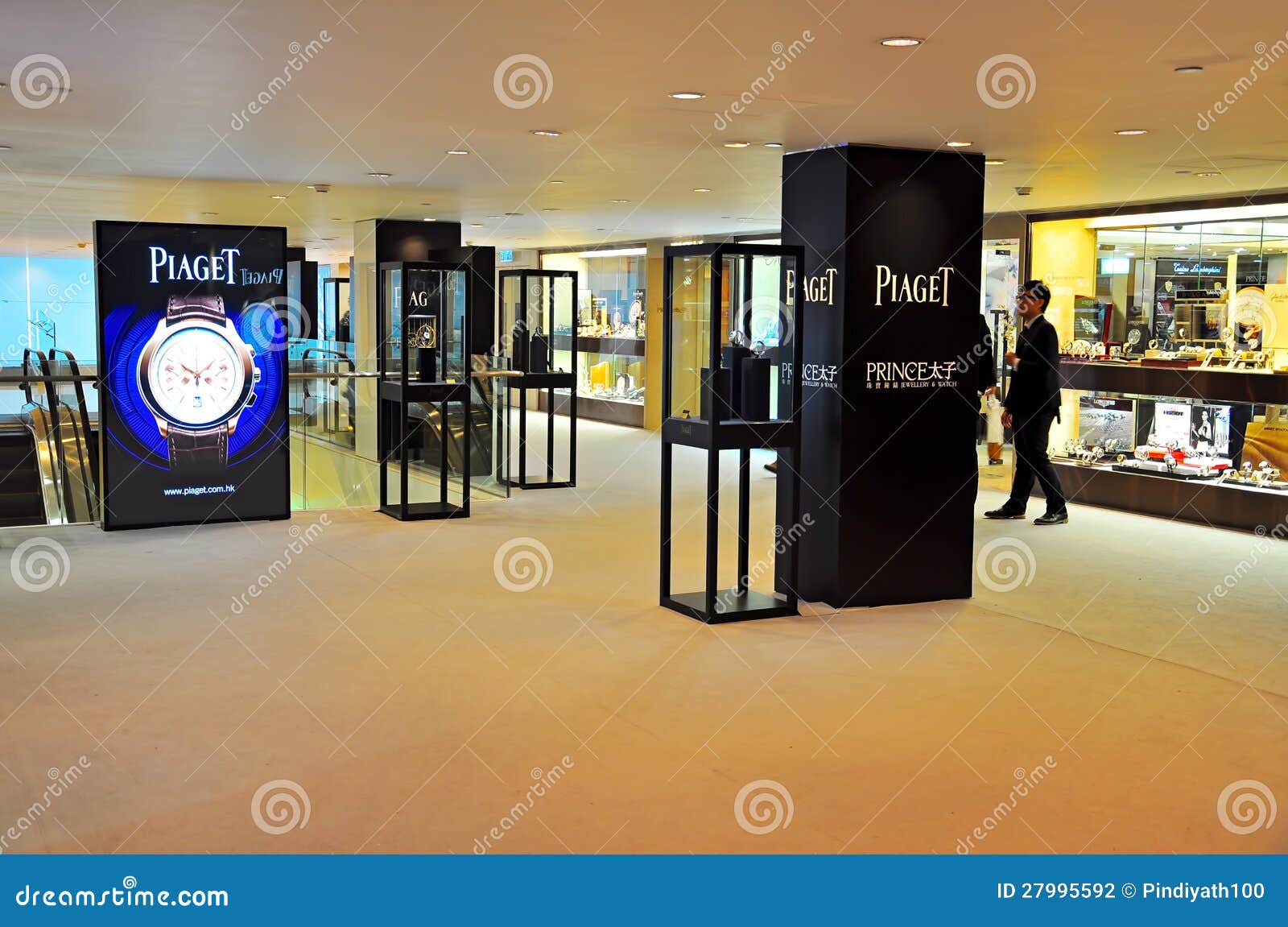 Piaget Boutique in Hong Kong Editorial Photography - Image of retail ...