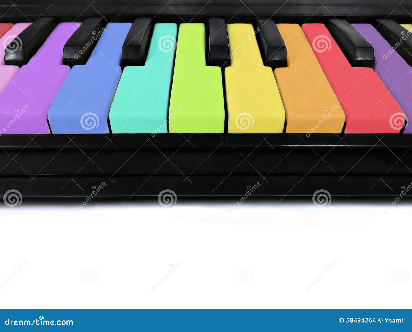 Piano coloré photo stock. Image du pièce, blanc, artiste - 58494264
