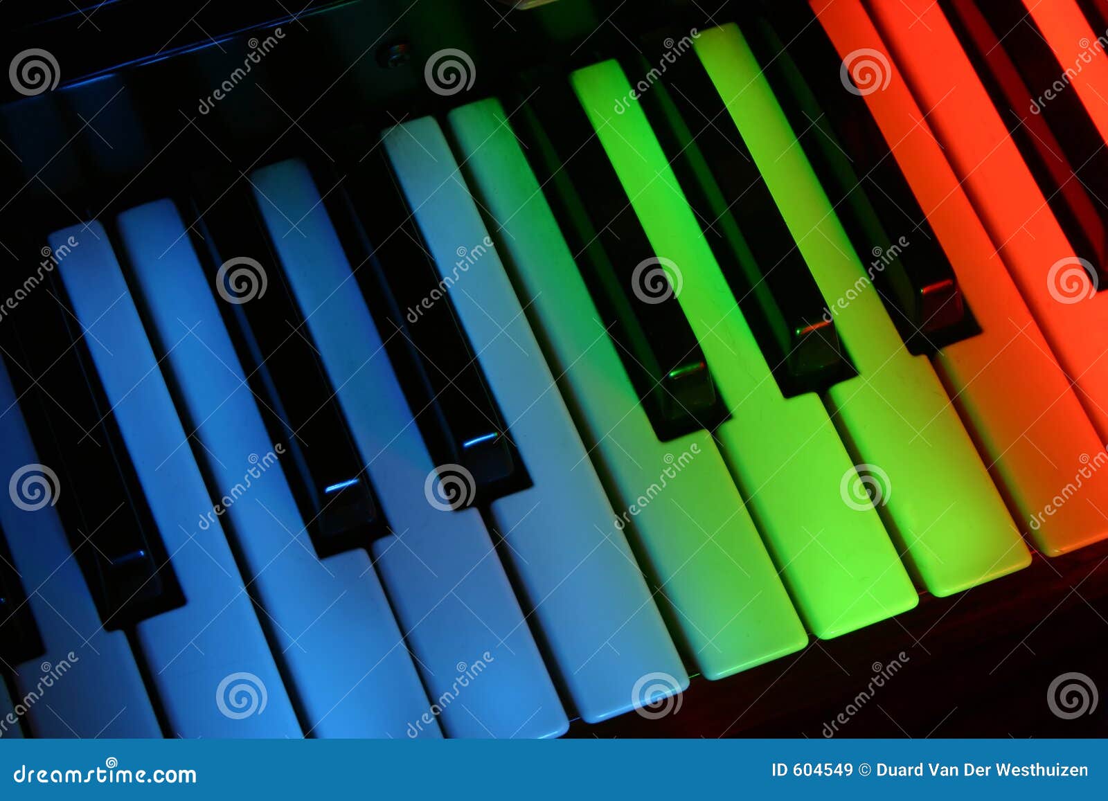 Piano colorido imagen de archivo. Imagen de juego, rojo - 604549