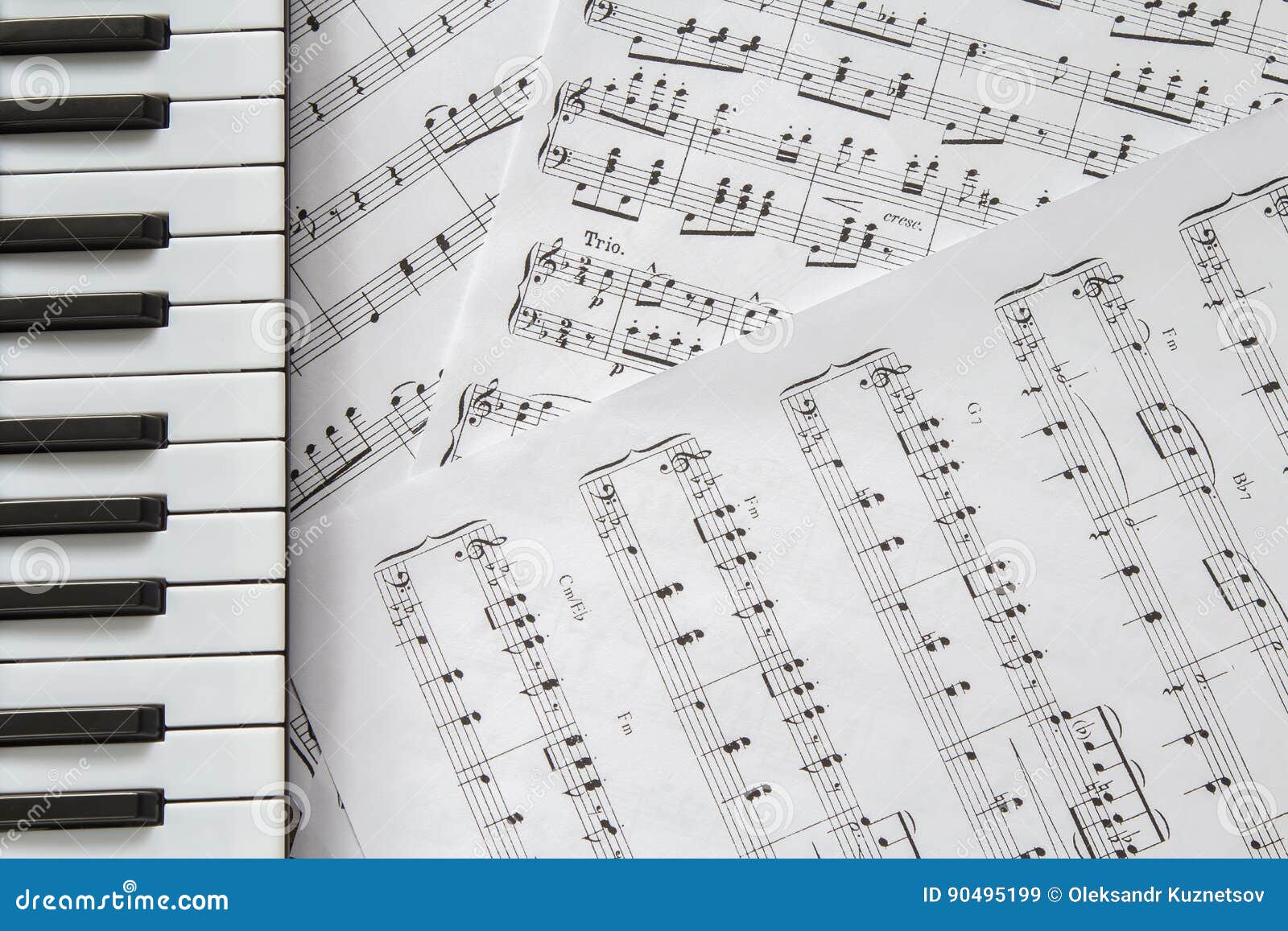 1,690 Piano Keyboard Music Notes Background Stock Photos - Free ...