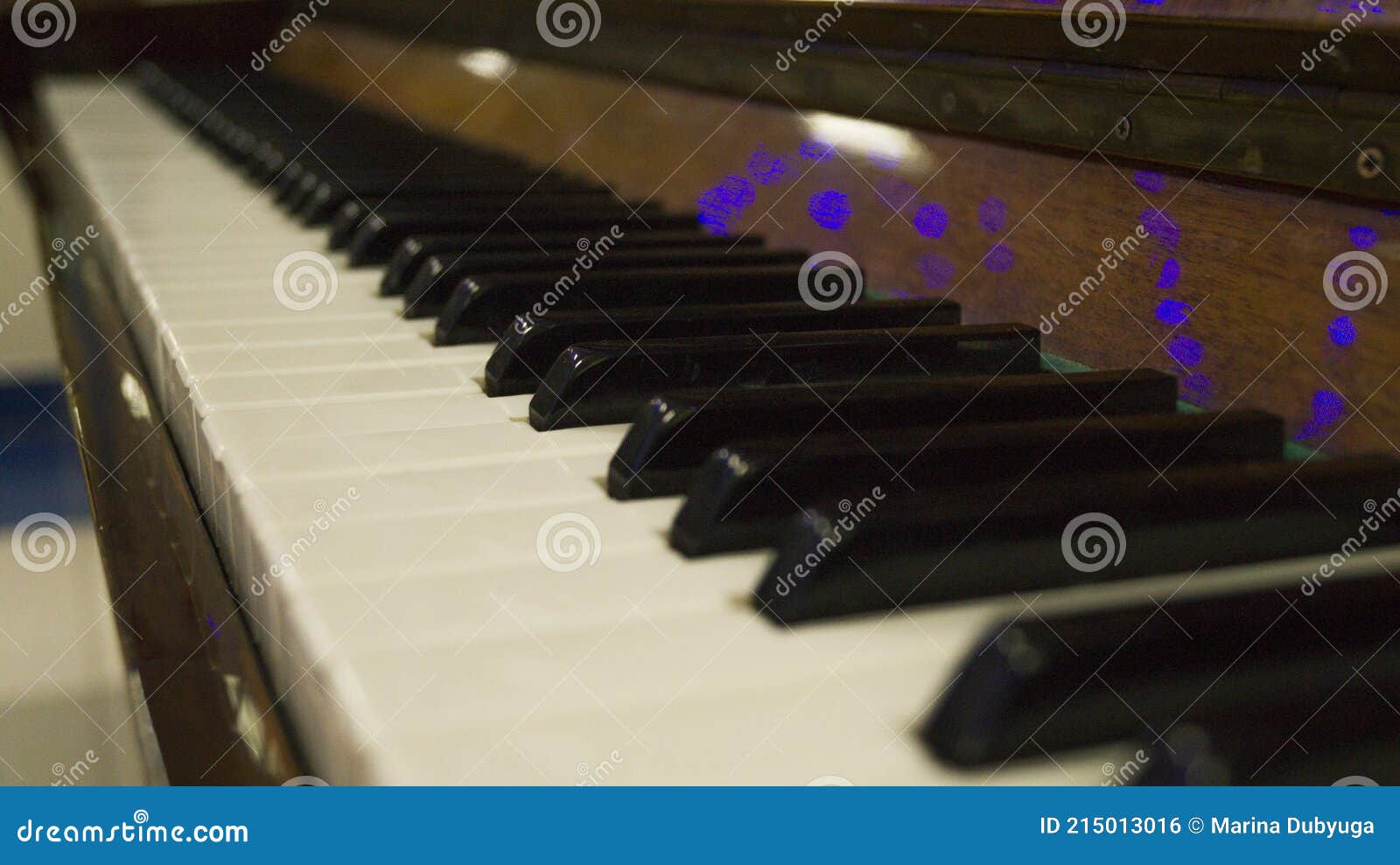 Piano Keys. View from an Angle Stock Photo - Image of vintage, frame ...