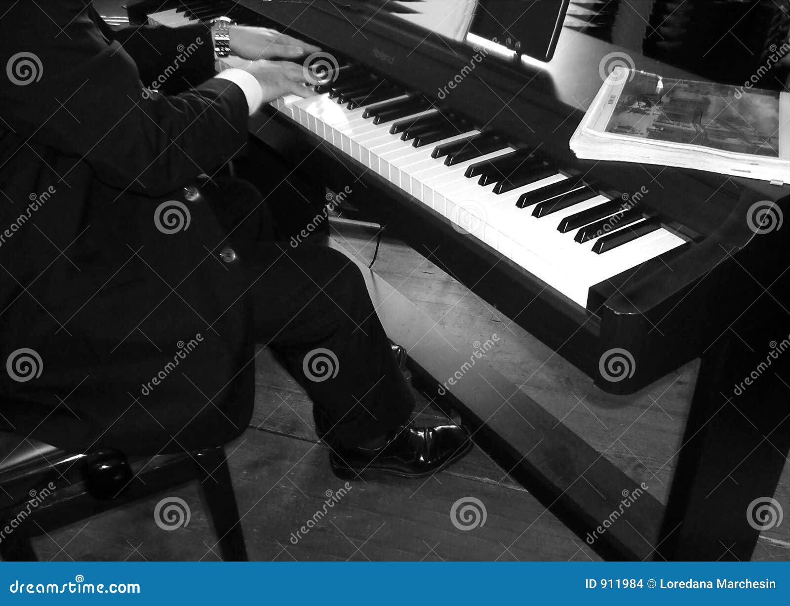 Piano Player stock photo. Image of atmosphere, pianist - 911984