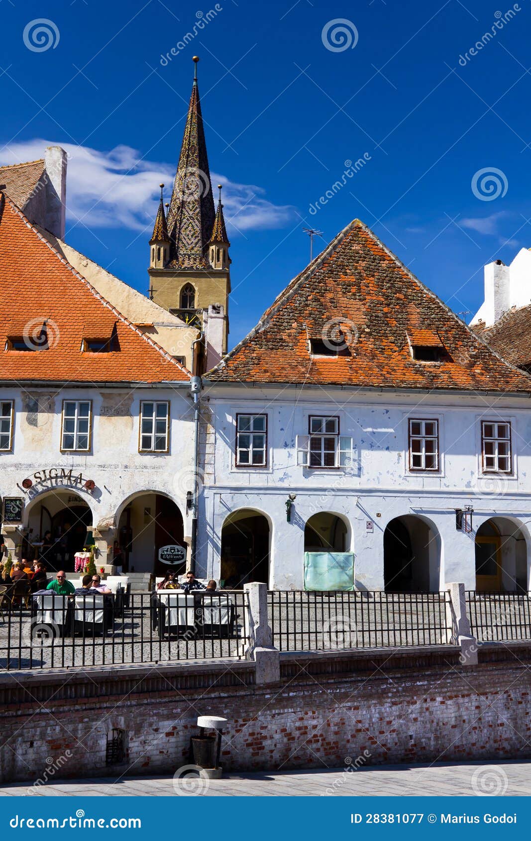 Piata Mica - Sibiu fotografia editorial. Imagem de ensolarado - 28381077