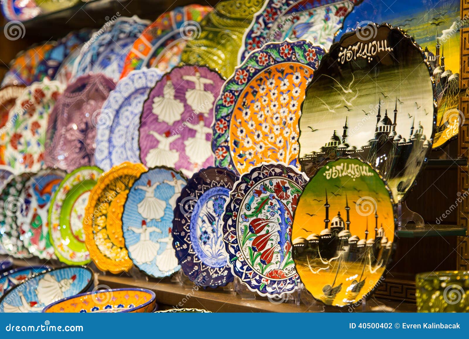 Piatti ceramici turchi fotografia stock. Immagine di arte - 40500402