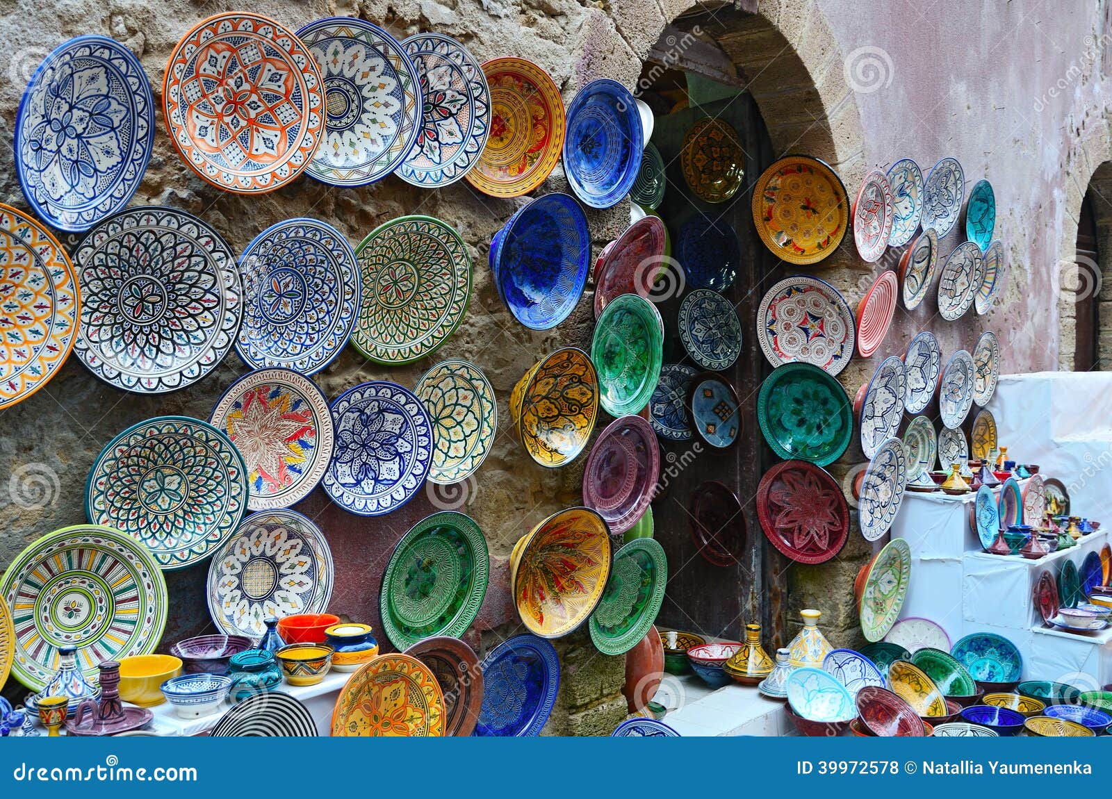 Piatti marocchini fotografia stock. Immagine di arte - 39972578