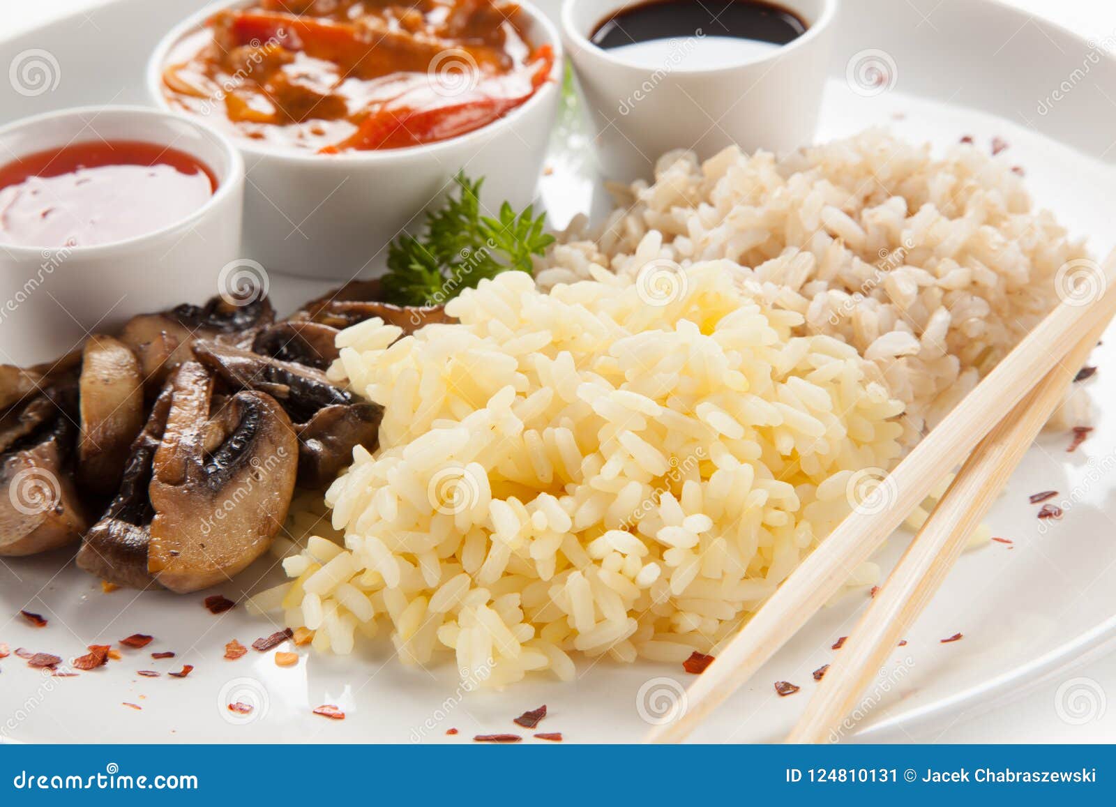Piatto Del Riso Con Le Varie Salse Immagine Stock - Immagine di ...