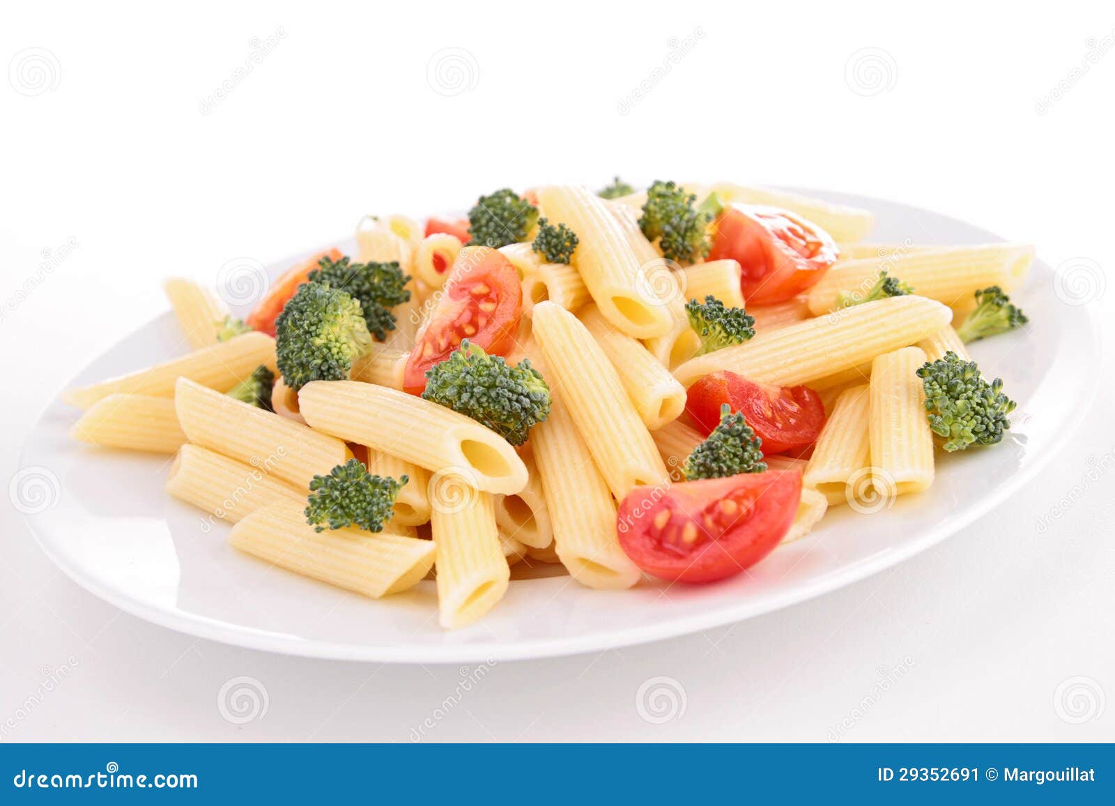 Piatto di pasta immagine stock. Immagine di bianco, grattato - 29352691