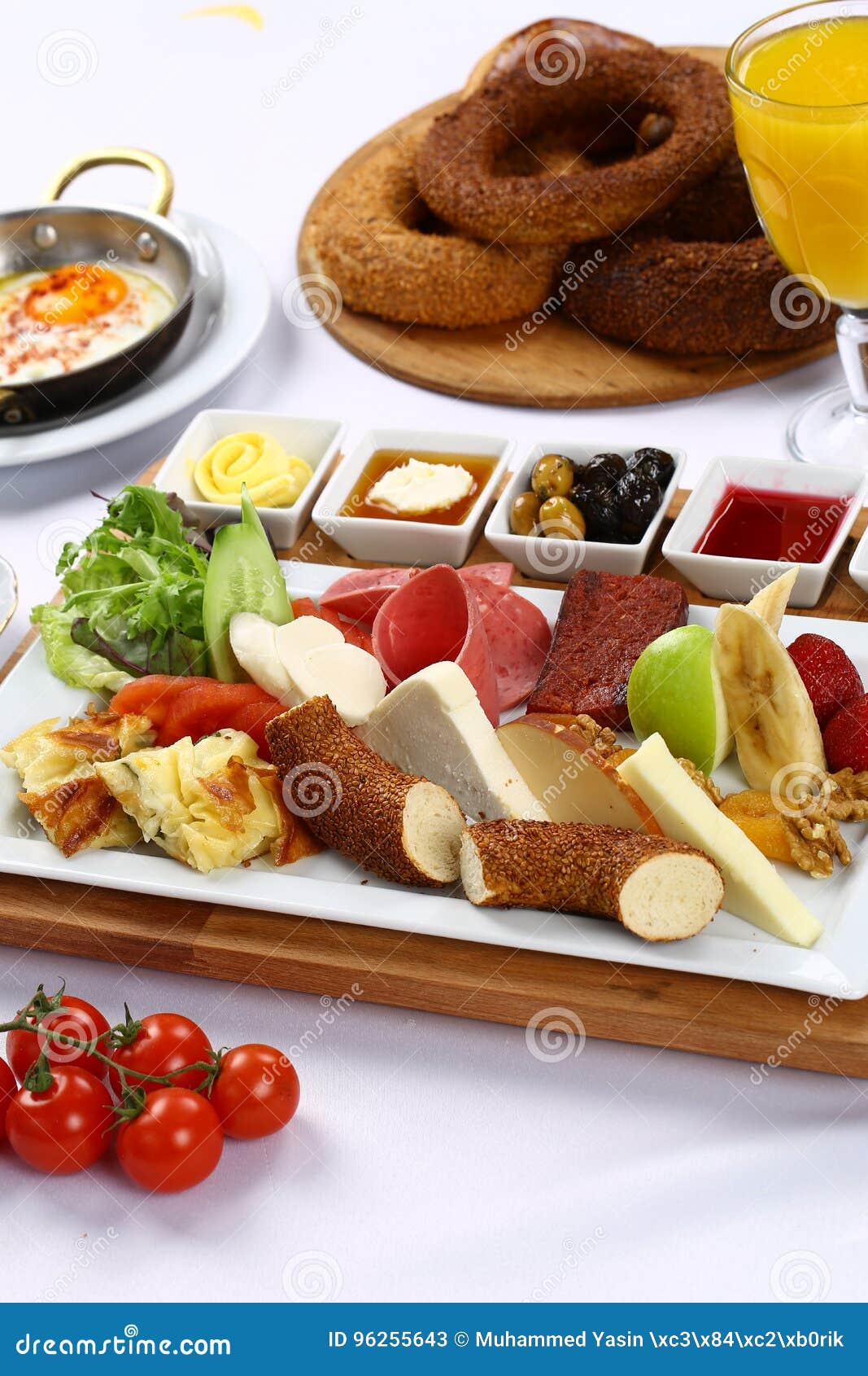 Piatto Turco Della Prima Colazione Immagine Stock - Immagine di vetro ...