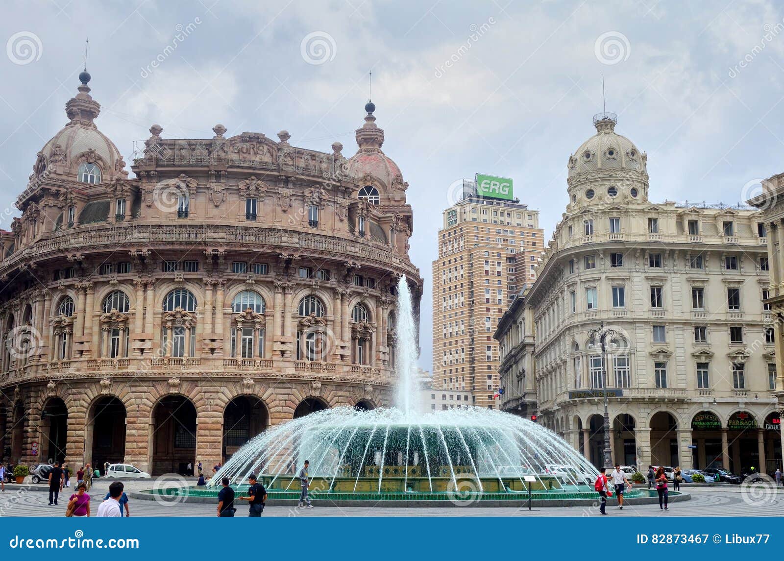 Piazza de Ferrari Genova fotografia editoriale. Immagine di corsa ... Piazza de Ferrari Genova fotografia editoriale. Immagine di corsa ...