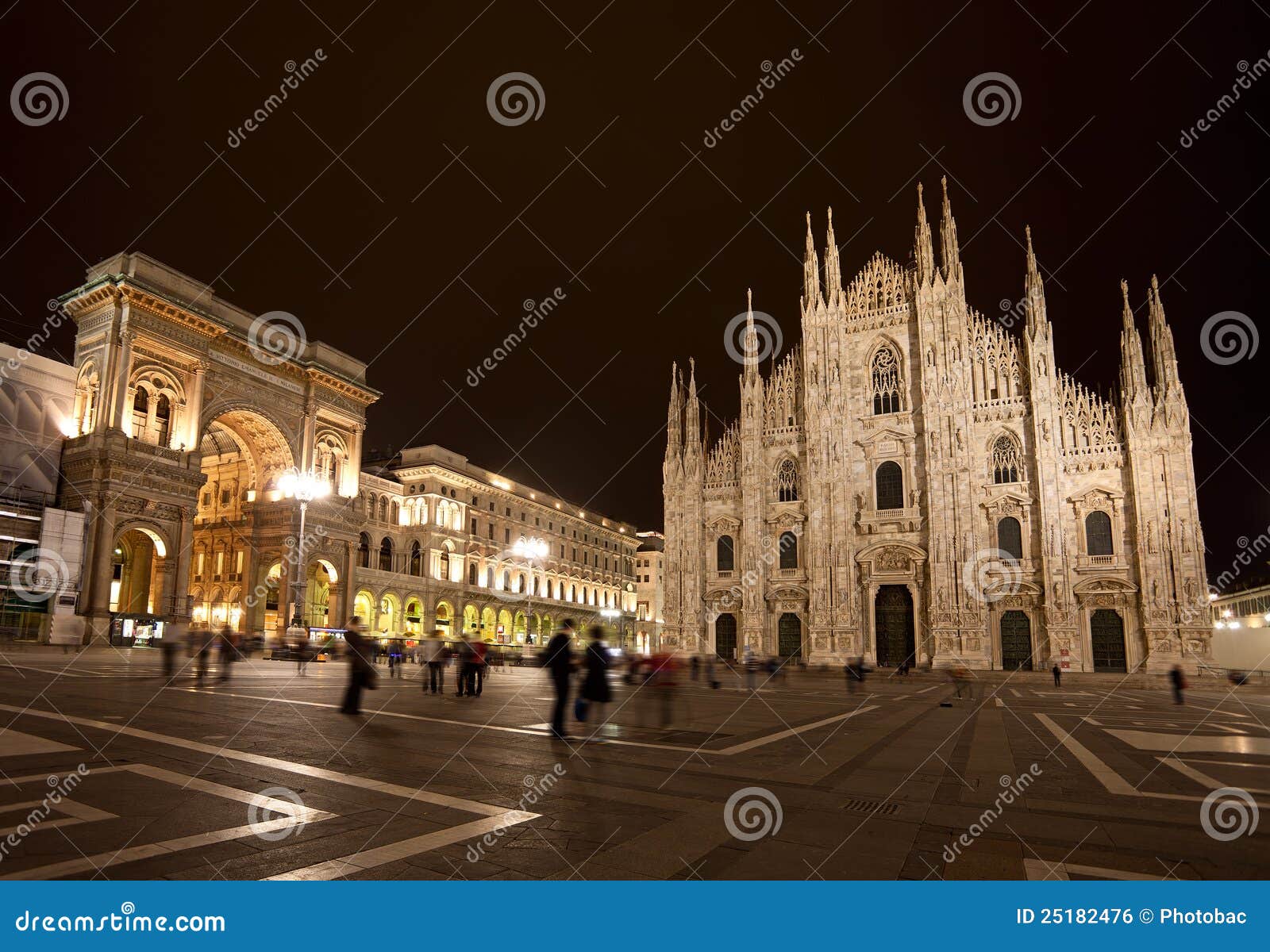 Piazza del Duomo at night stock photo. Image of historic - 25182476