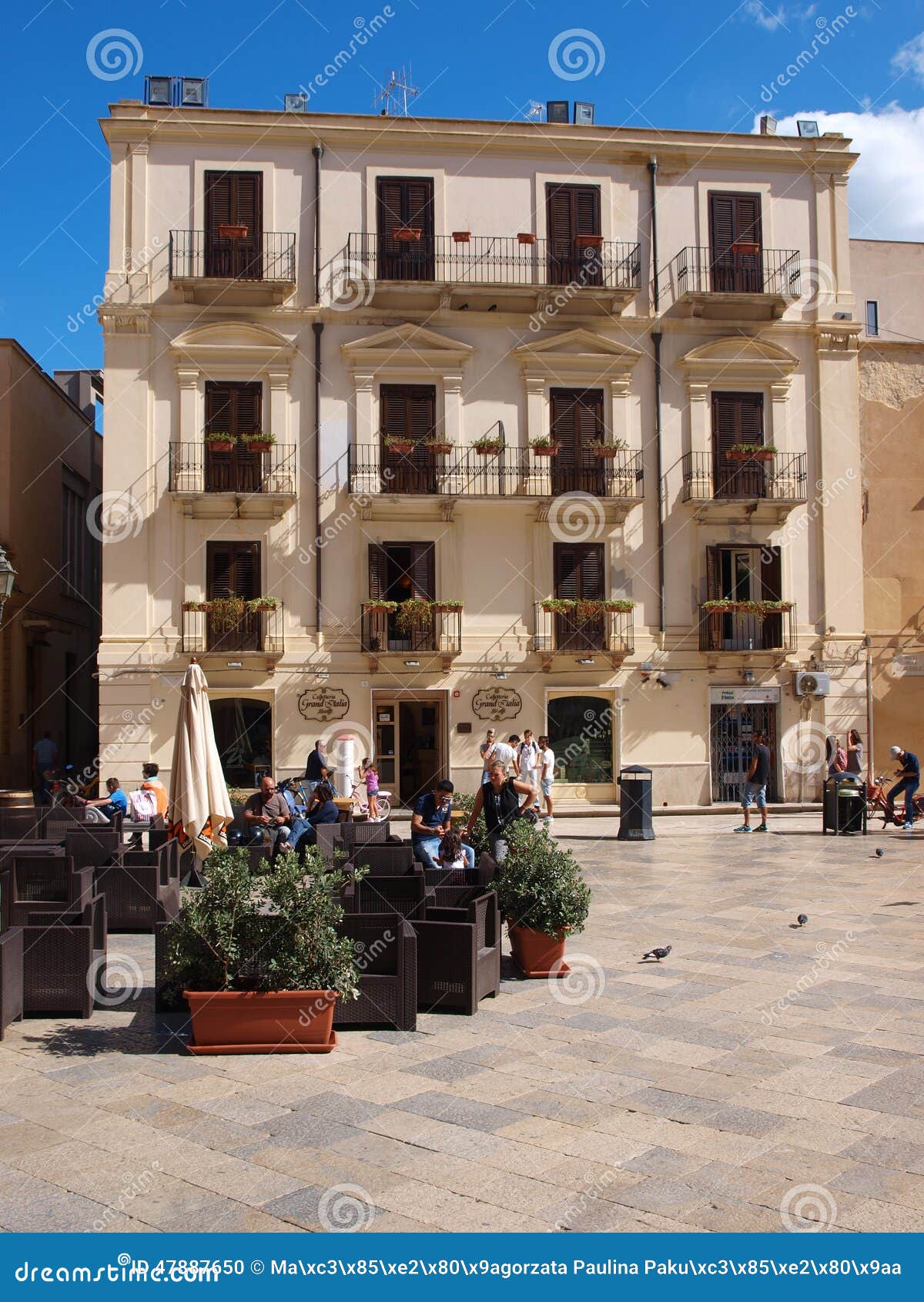 Piazza Della Repubblica, Marsala, Sicily, Italy Editorial Image - Image ...