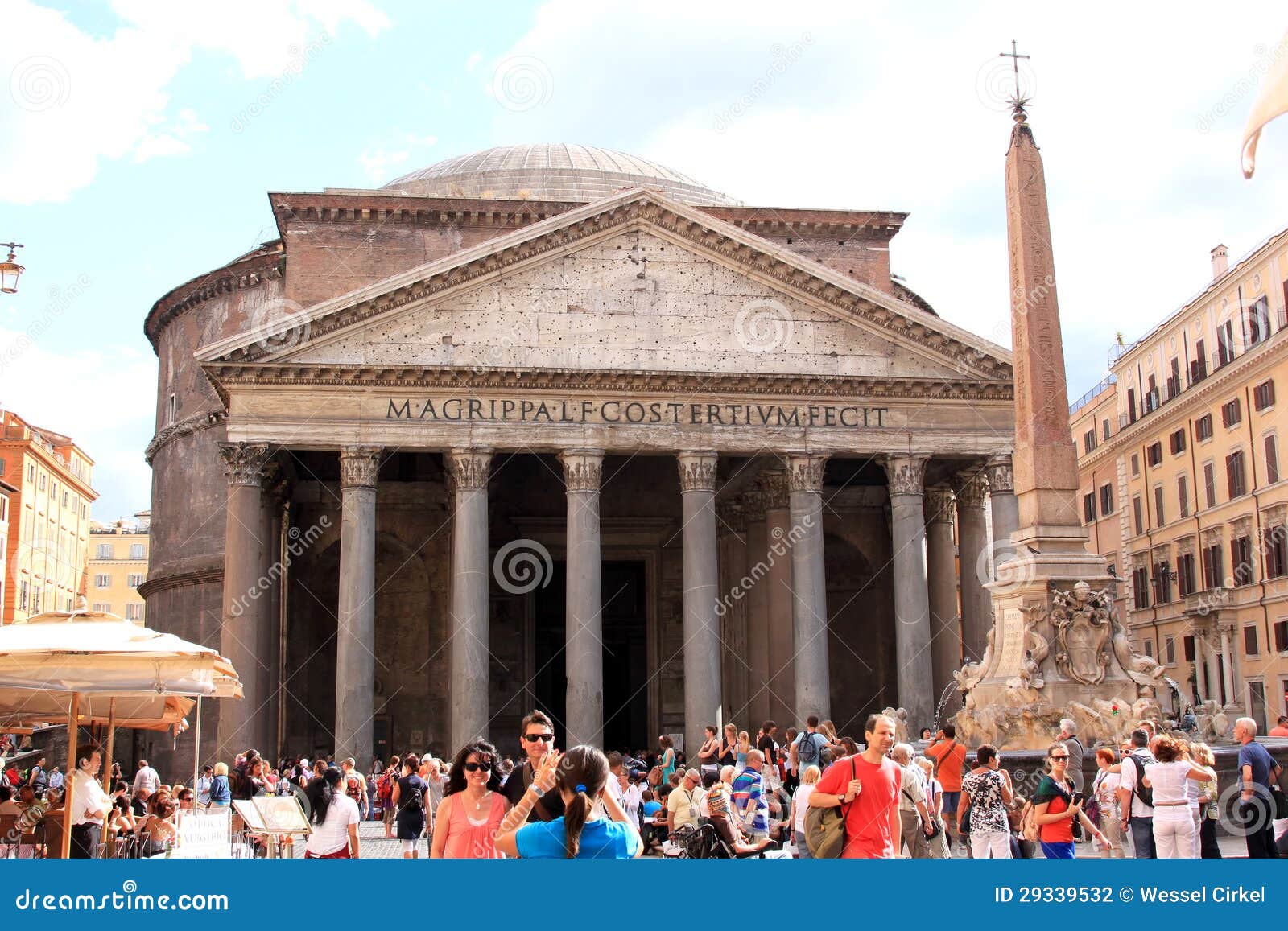 Piazza Della Rotonda and the Pantheon in Rome, Italy Editorial ...