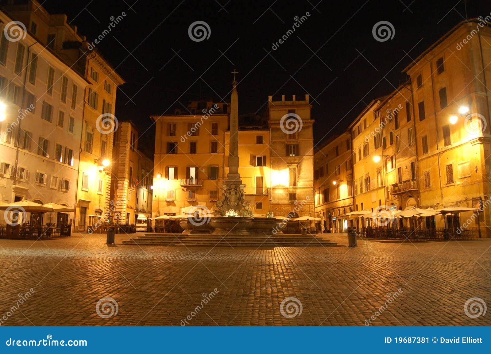 Piazza della rotunda Rome stock image. Image of italy - 19687381