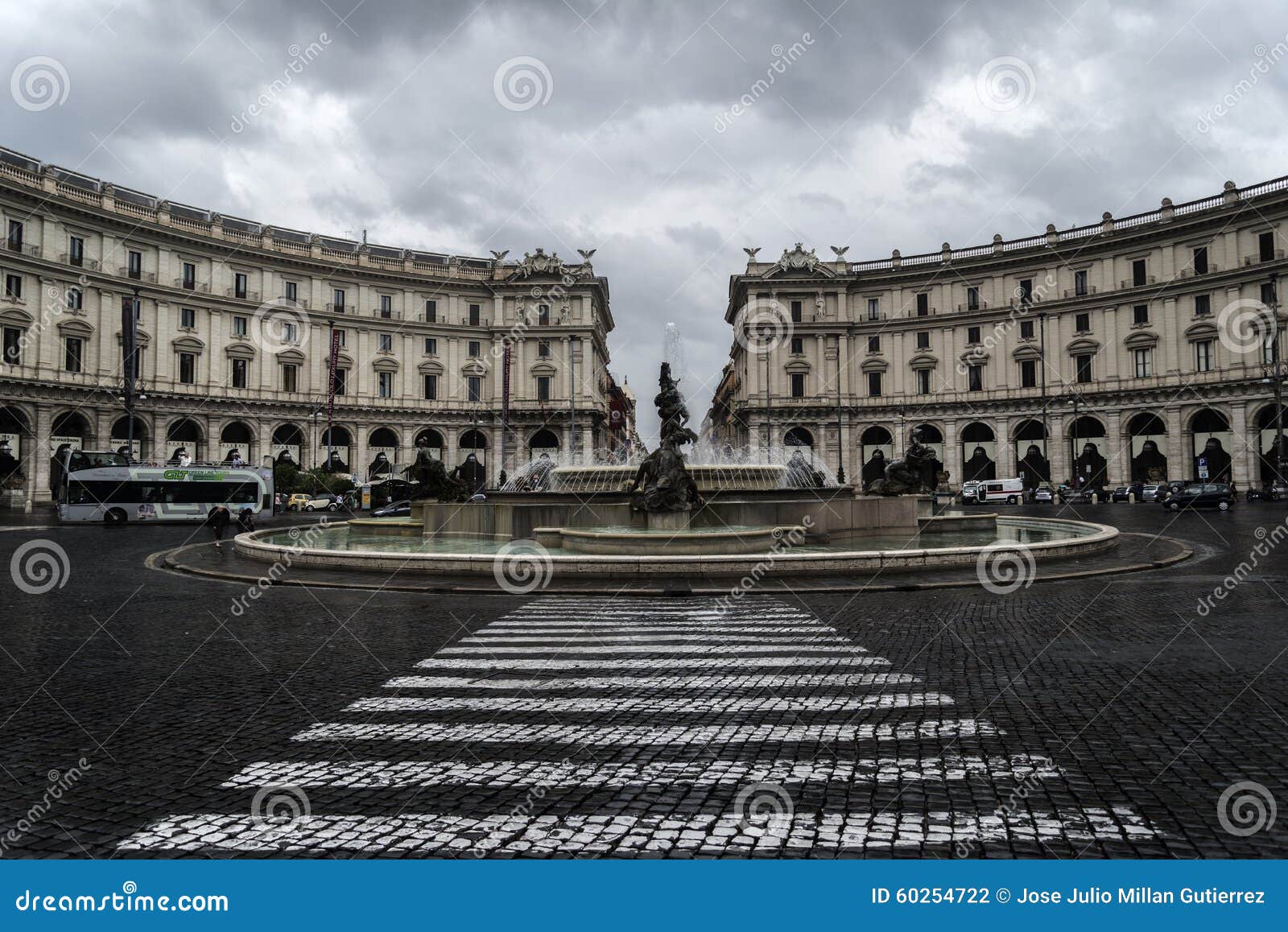 Piazza Repubblica in Rome editorial photography. Image of square - 60254722