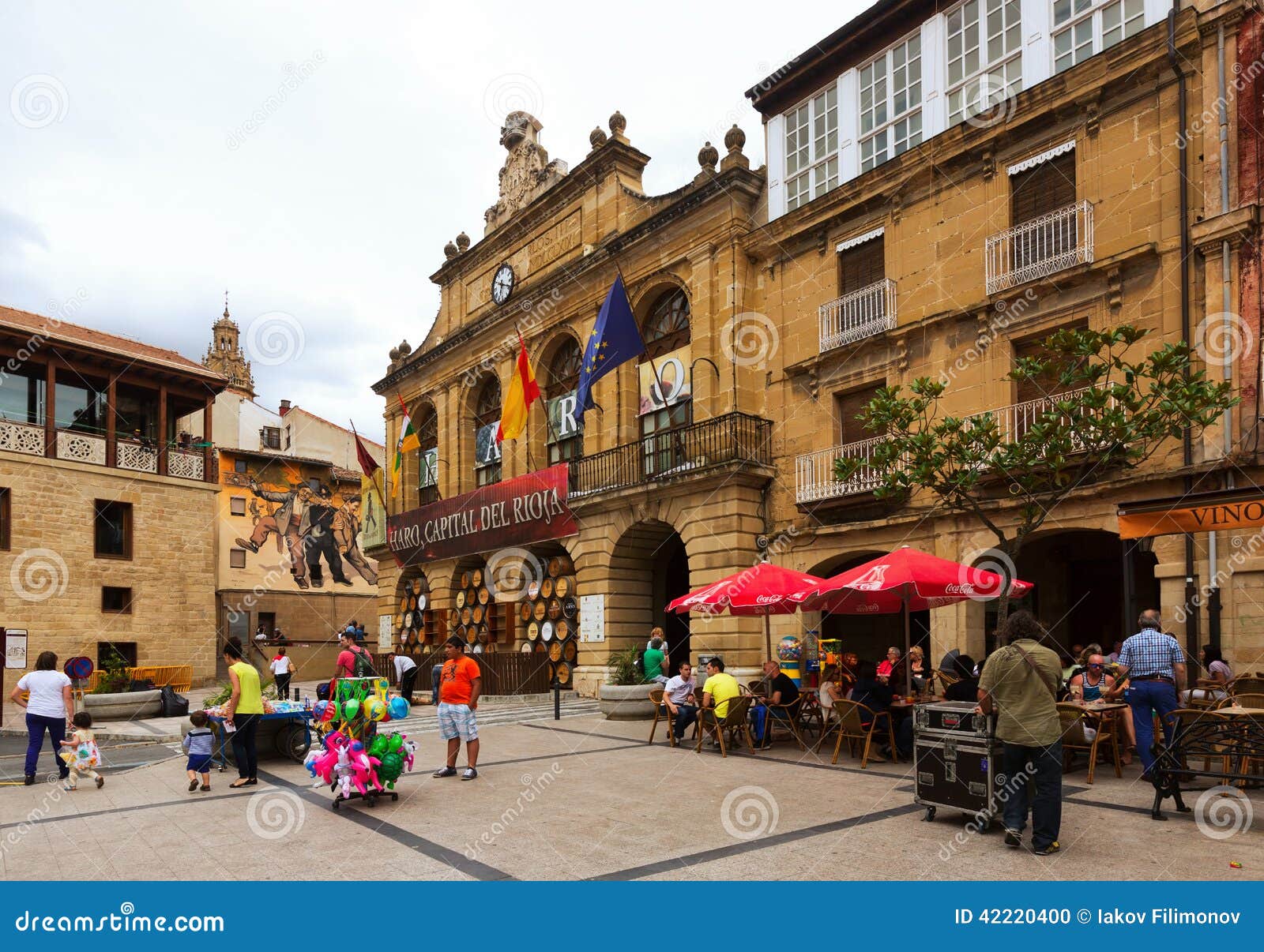 Piazza in Strada Rialzata, La Rioja Immagine Editoriale - Immagine di ...