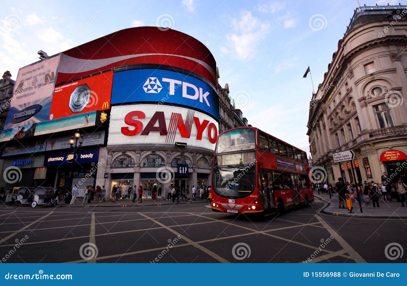 Piccadilly Circus, London editorial stock photo. Image of double - 15556988