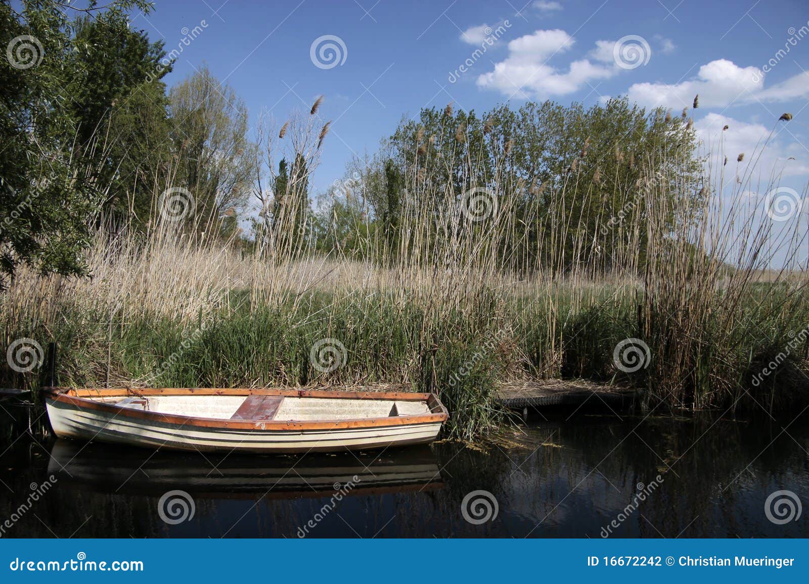 Piccole Barche Nel Lago Balaton Fotografia Stock - Immagine di pacifico ...