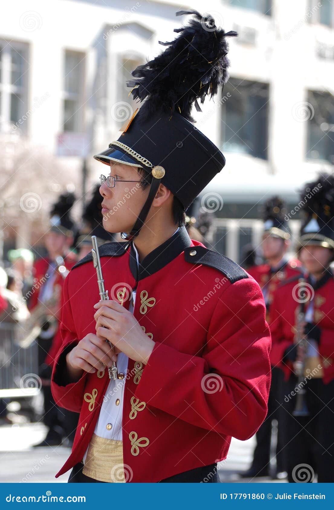 Piccolo Player, New York St. Patrick S Day Parade Editorial Image ...