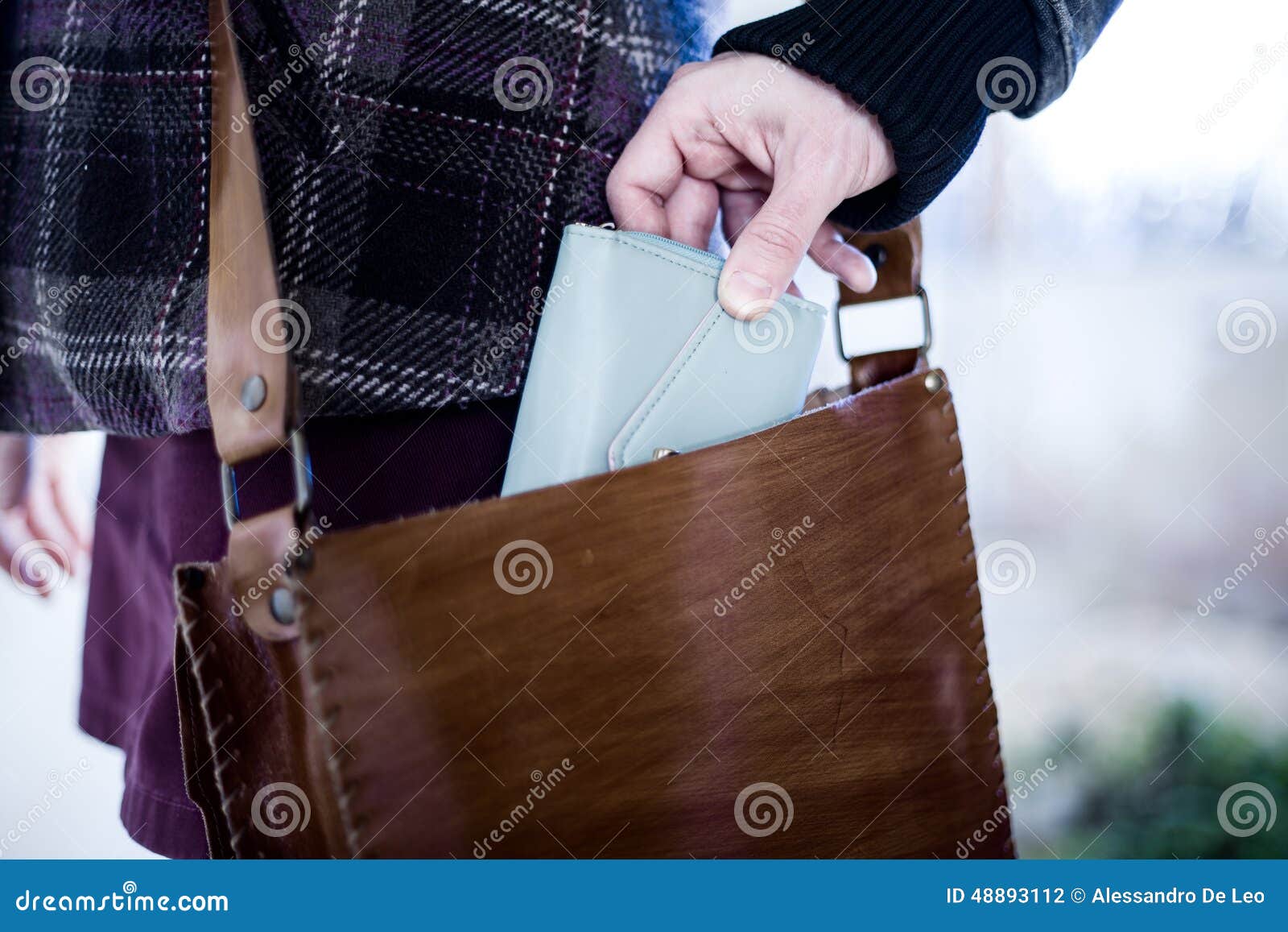 Pickpocket photo stock. Image du orientation, cyan, brun - 48893112