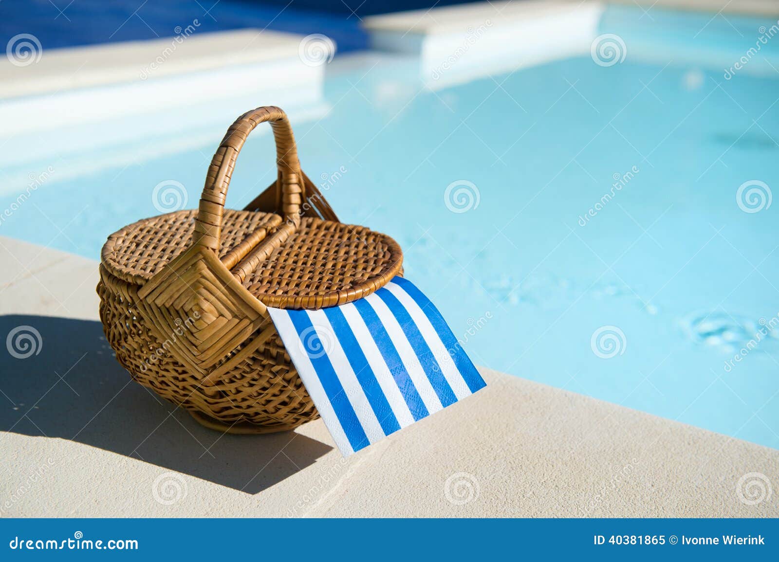Picnic at swimming pool stock image. Image of water, basket - 40381865