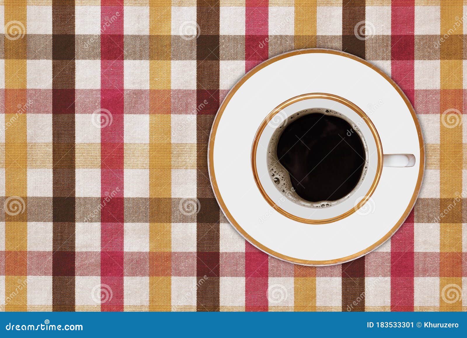 Picnic Tablecloth Pattern Stock Photos - Download 9,915 Royalty Free Photos