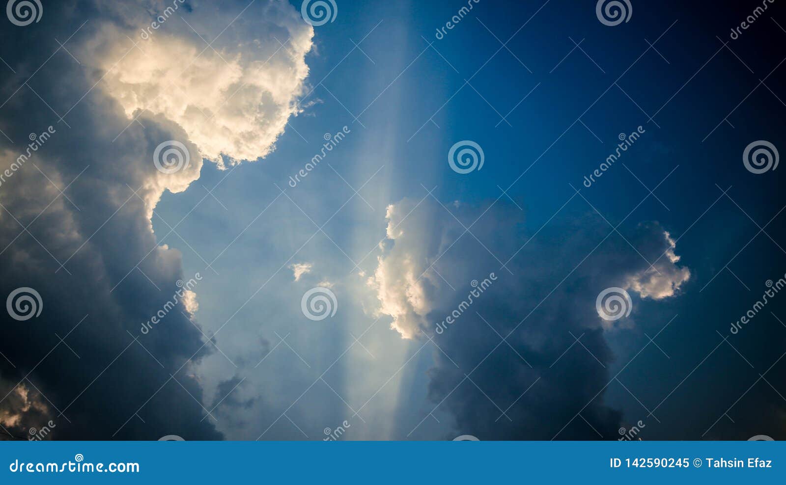 This is the Picture of Blue Sky with Sun Rays Stock Image - Image of ...