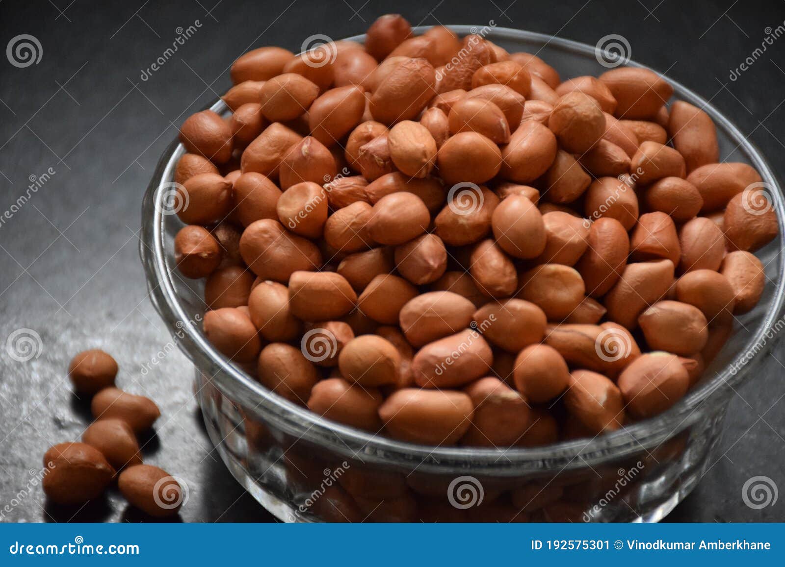 Raw Groundnuts And Peanuts Are Heated And Sold In Winter In Mumbai ...