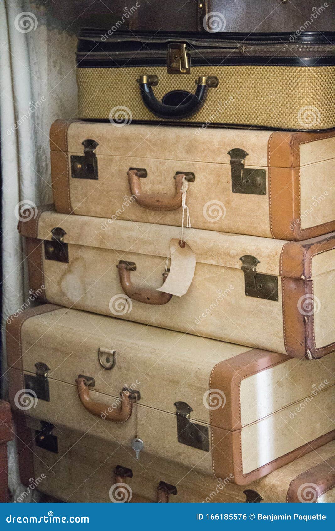 Stack of Old Luggage Suitcases Stock Photo - Image of handle, luggage ...
