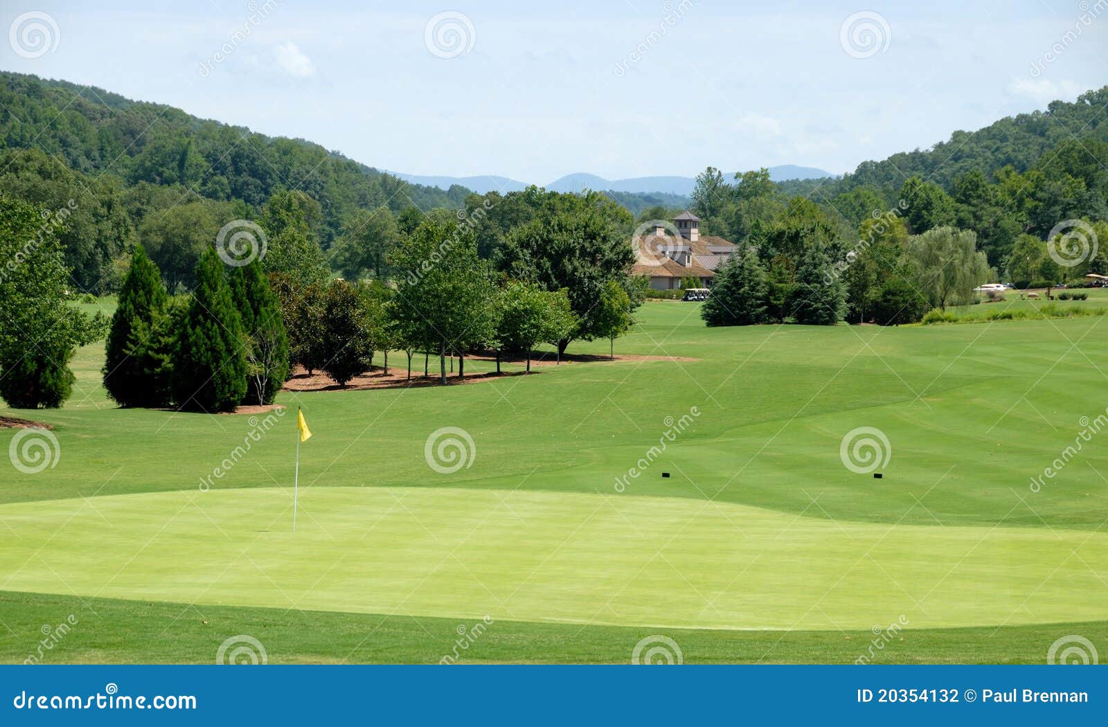 Picturesque golf course stock photo. Image of landscape - 20354132