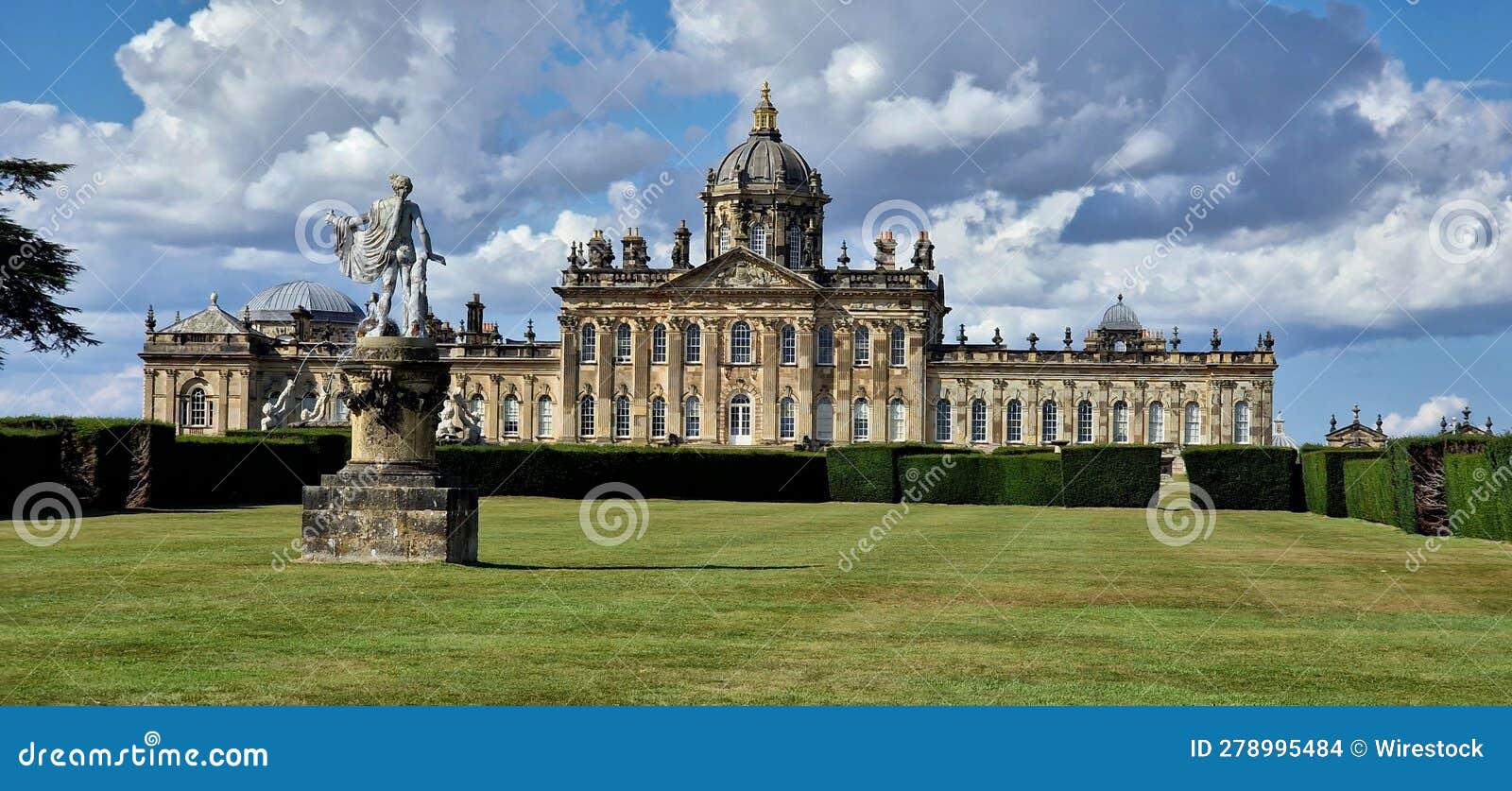 Picturesque View of Castle Howard in England. Stock Photo - Image of ...