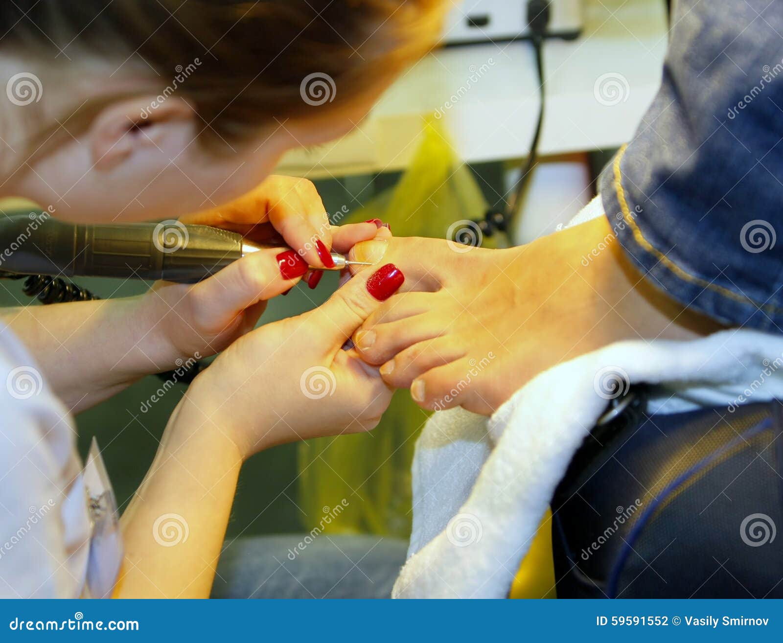 Pie del cuidado del clavo foto de archivo. Imagen de elegancia - 59591552