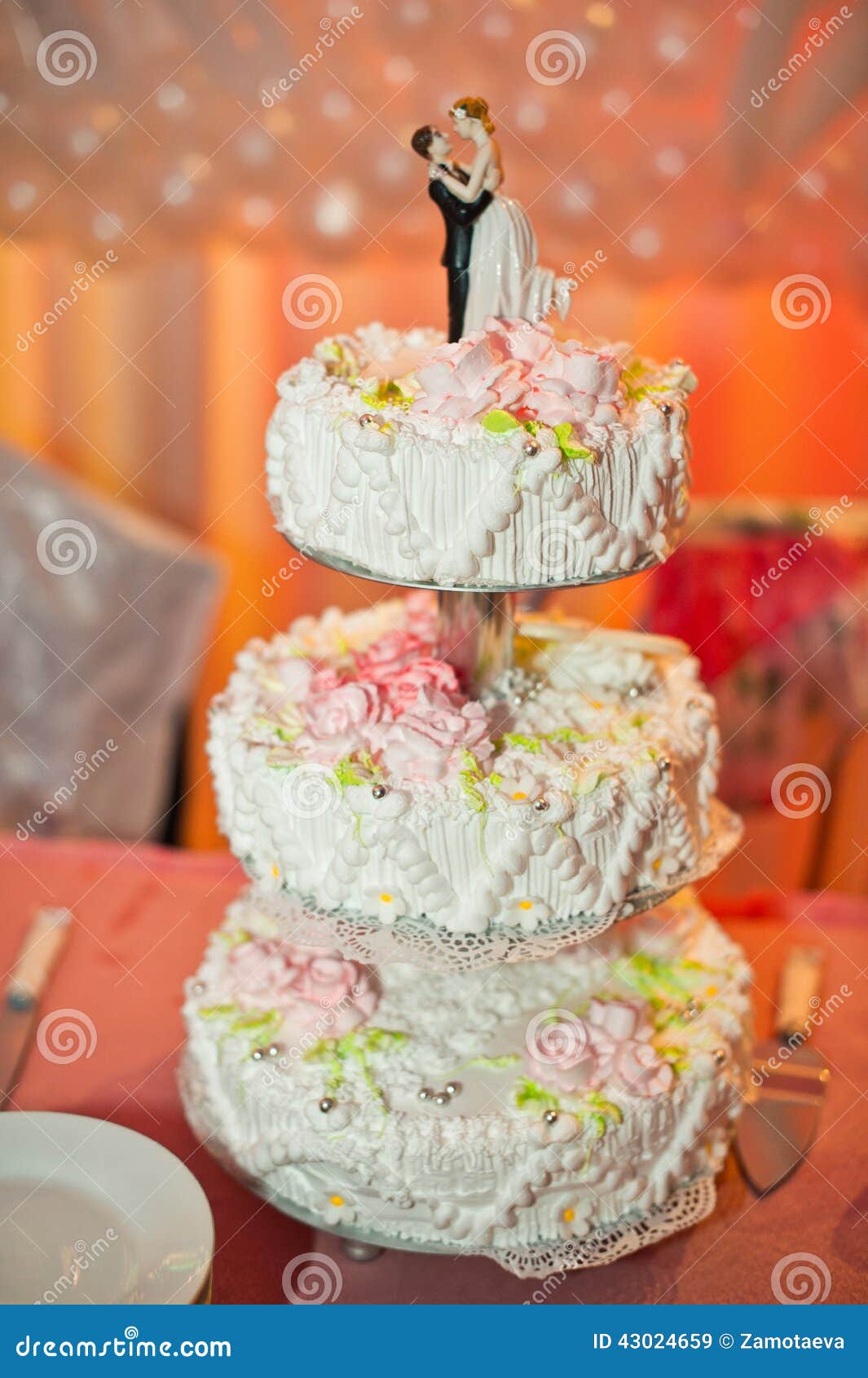 Pie with figures. stock image. Image of jewelry, garter - 43024659