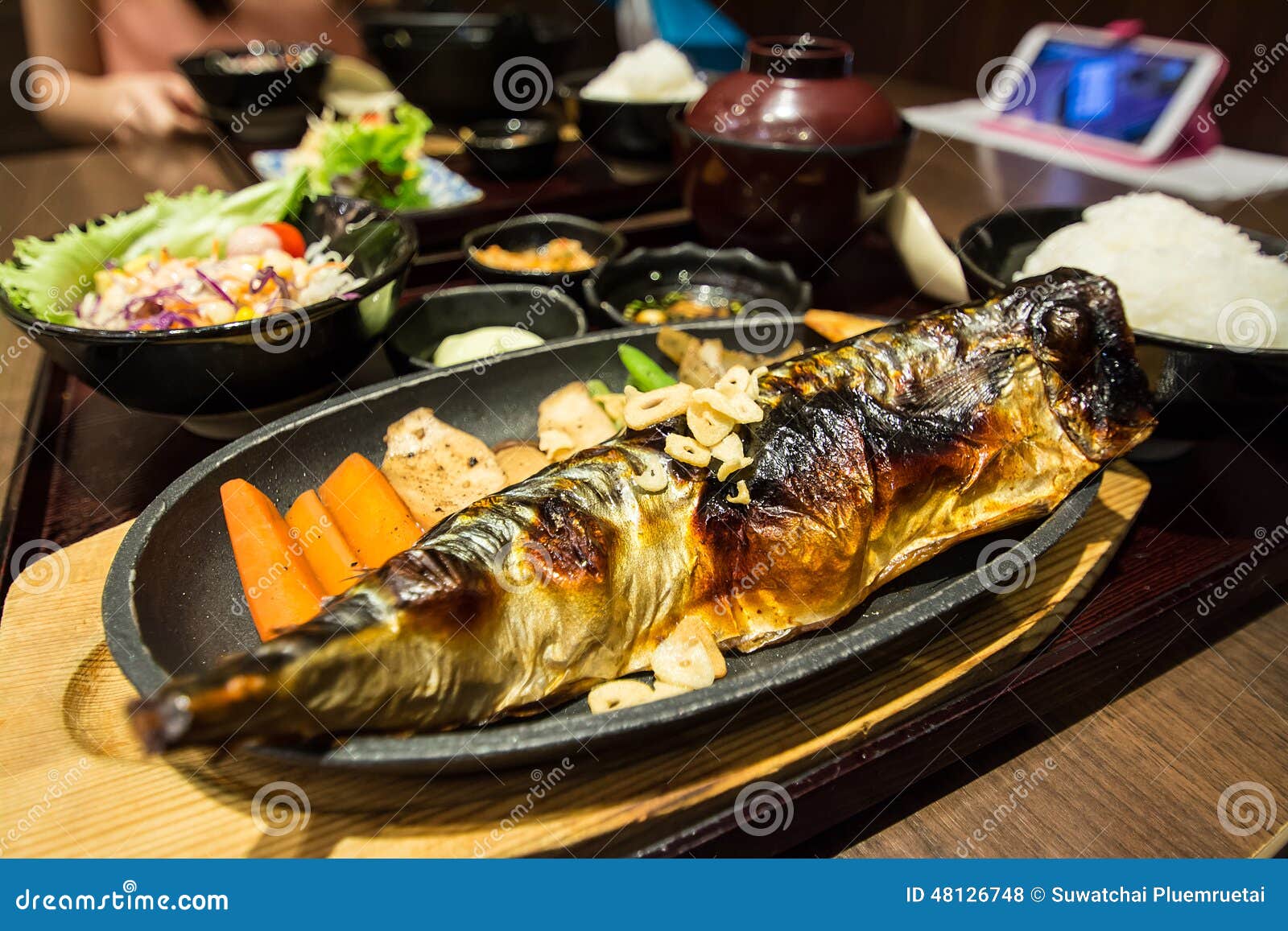 Piec Na Grillu Ryba, Saba Shioyaki Zdjęcie Stock - Obraz złożonej z ...