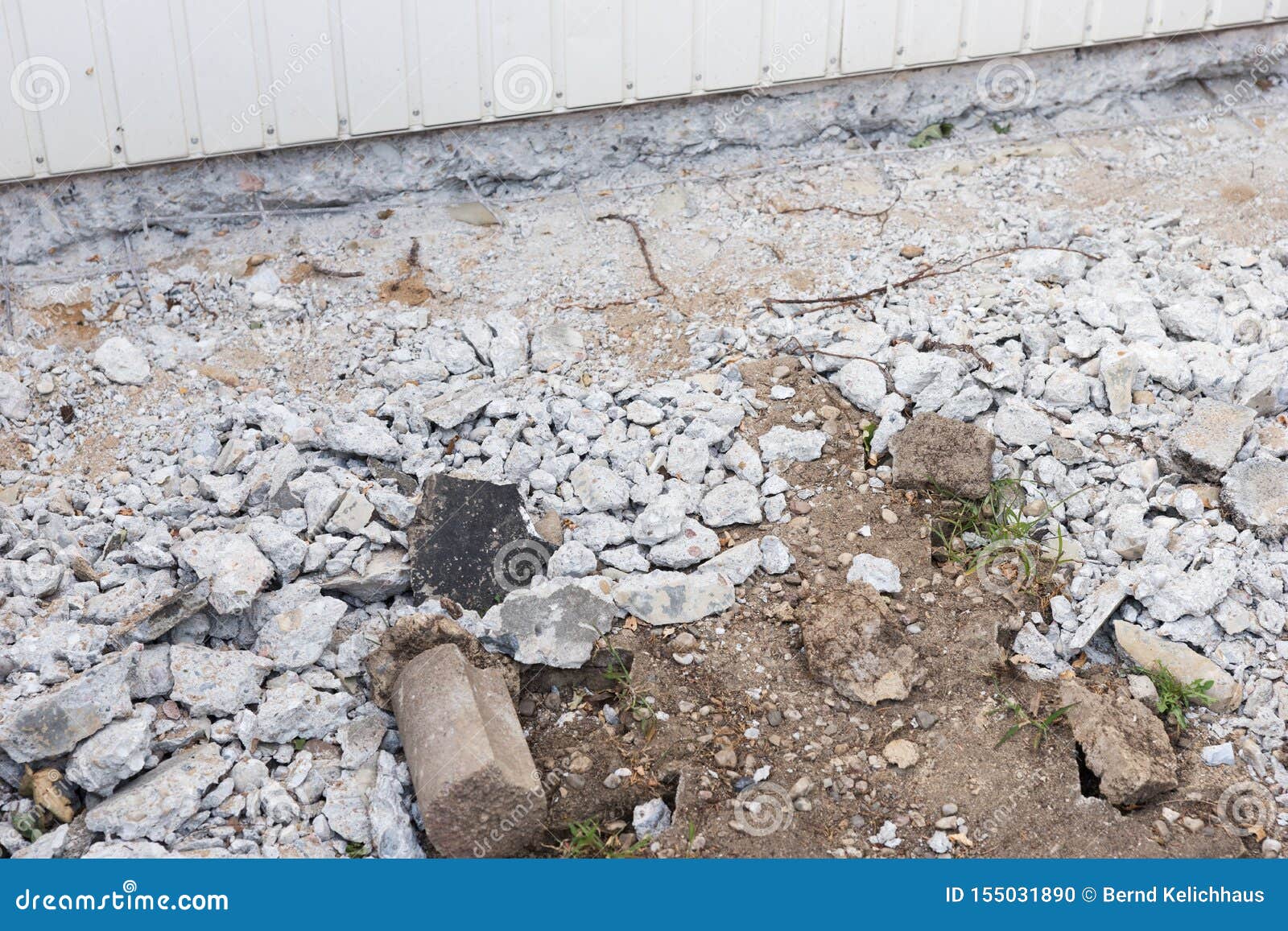 Pieces of Concrete and Rubble Debris Stock Photo - Image of break ...