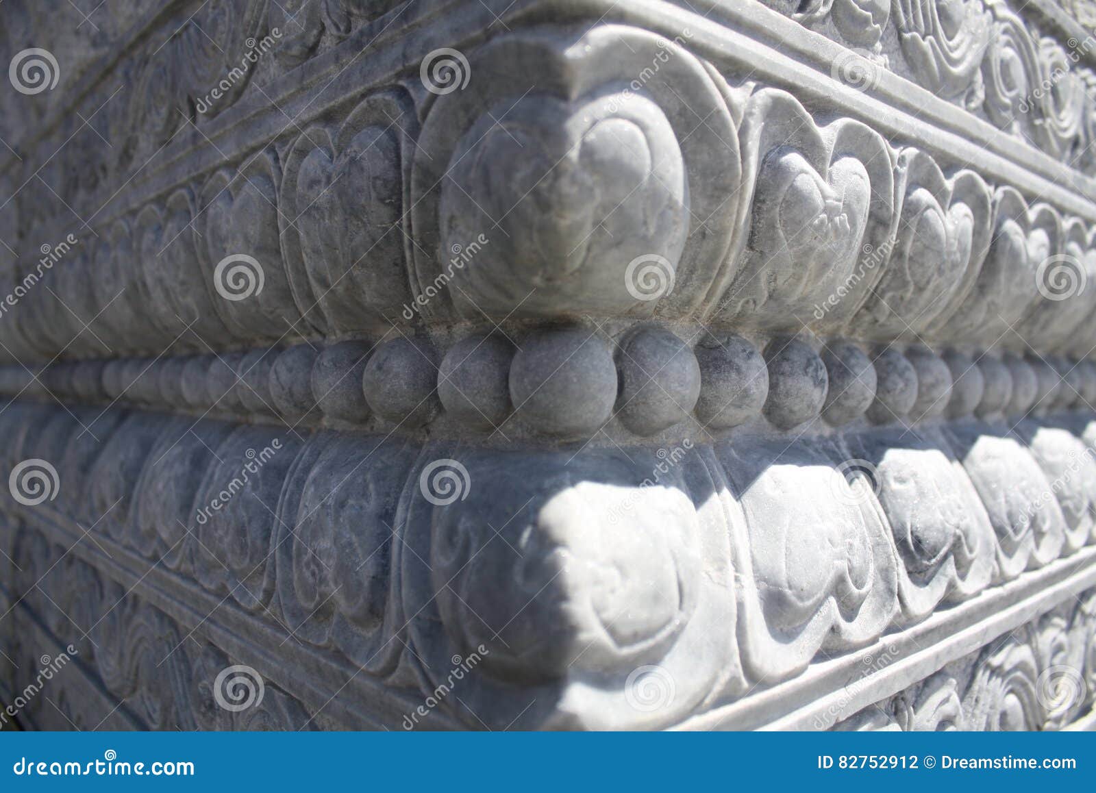 Piedra Angular Del Edificio Foto de archivo - Imagen de sombra, belleza ...