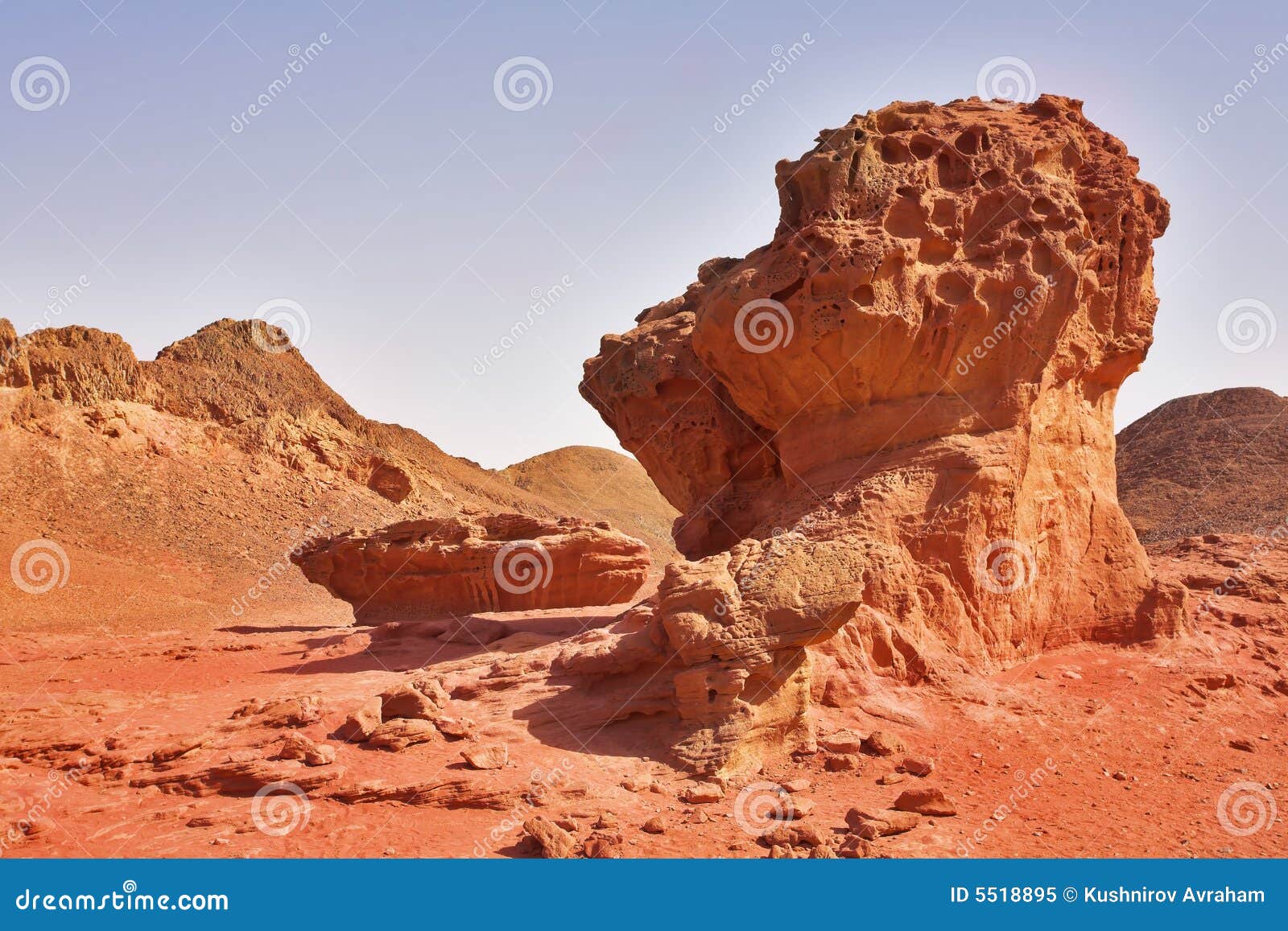 Piedra arenisca roja imagen de archivo. Imagen de estéril - 5518895